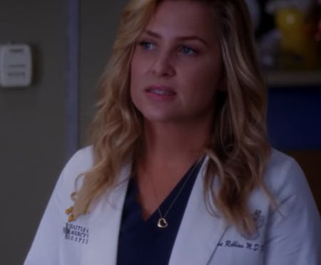 A 'Grey's Anatomy' Necklace Theory Hints At Callie & Arizona's Relationship