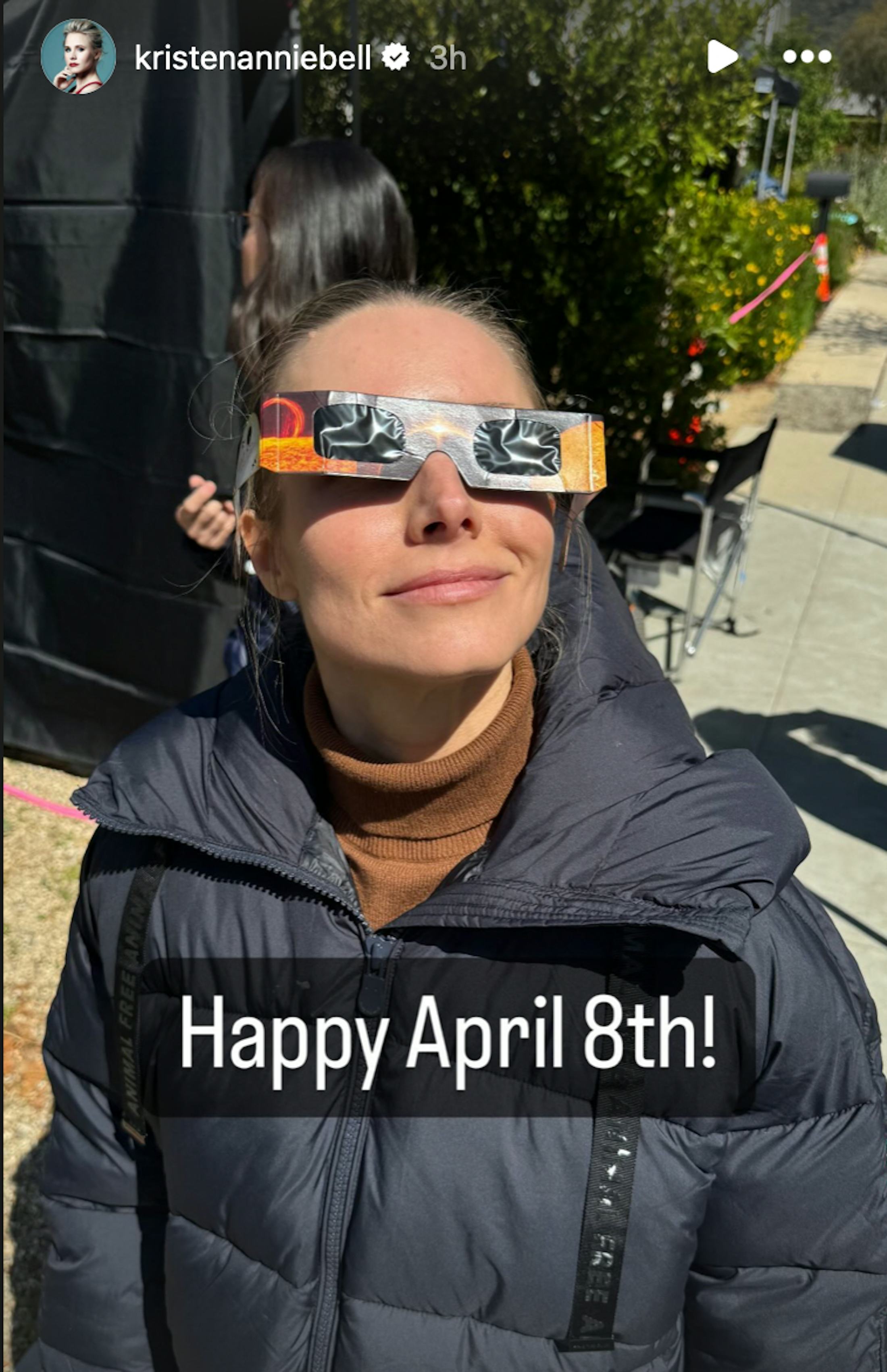 Memes & Tweets About The 2024 Solar Eclipse — Plus Bonnie Tyler's Reaction