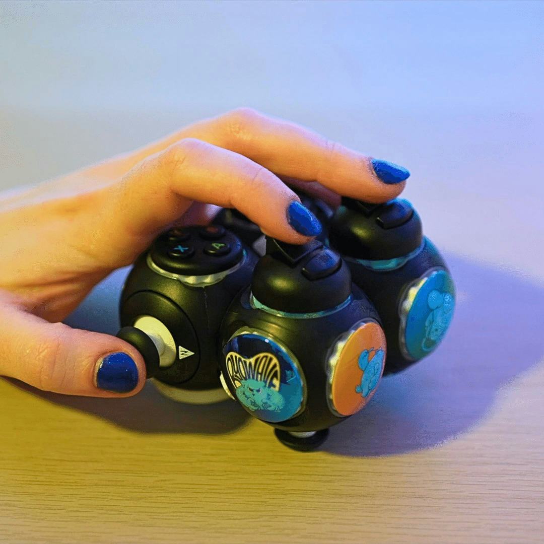 This Stackable Xbox Controller Helps Gamers With Disabilities Play One ...