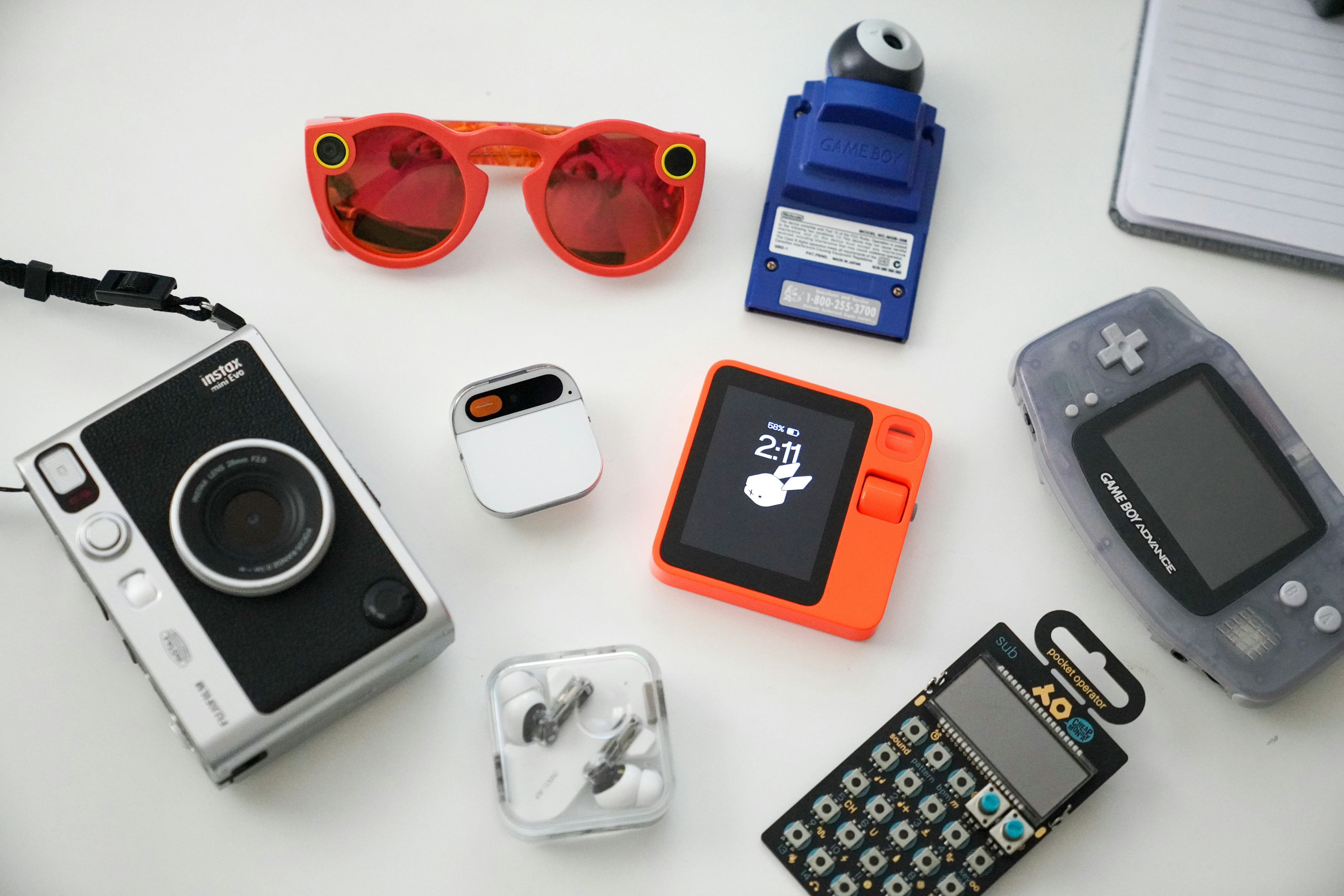 6 Reasons Why the Rabbit R1 and Humane AI Pin Shouldn’t ‘Just Be an App’