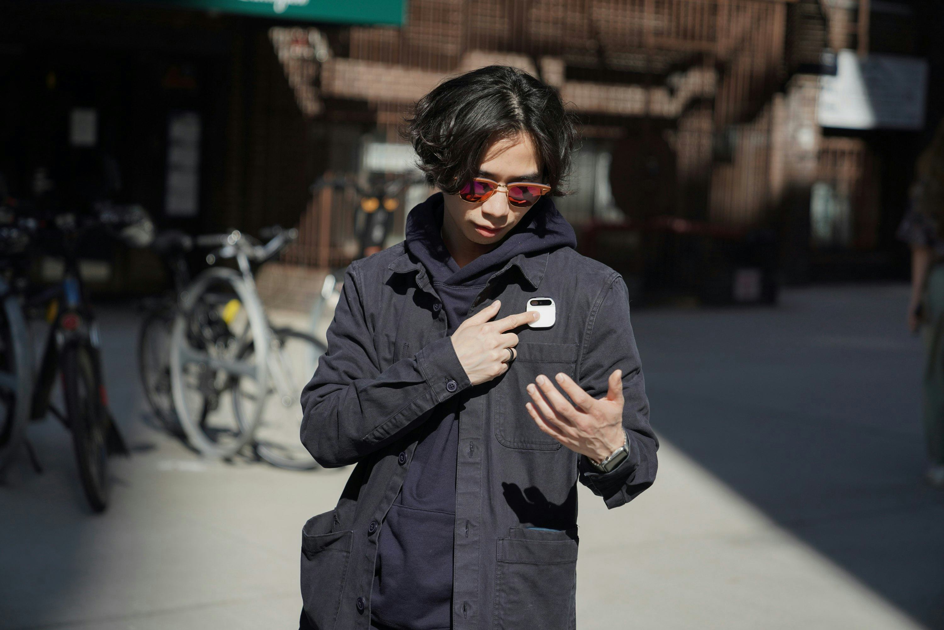 6 Reasons Why the Rabbit R1 and Humane AI Pin Shouldn’t ‘Just Be an App’