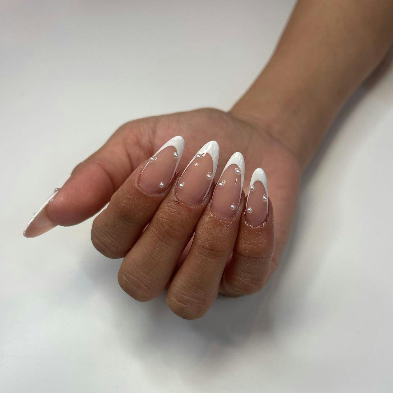 12 Almond-Shaped French Tip Manicure Ideas For Summer 2024