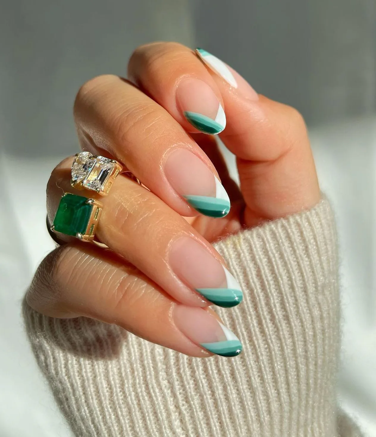 12 Almond-Shaped French Tip Manicure Ideas For Summer 2024