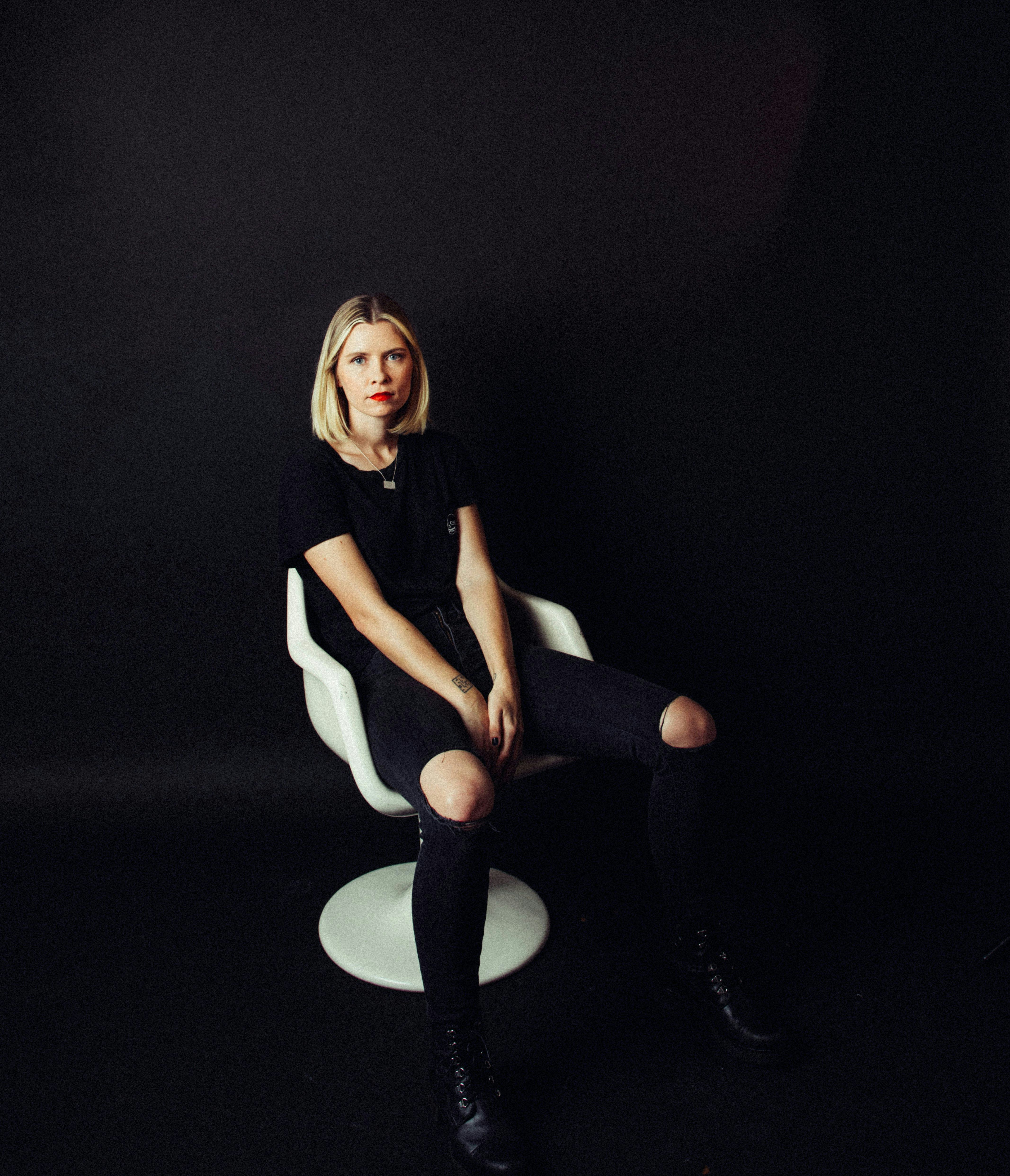 Comedian Mo Welch Shares Her Unorthodox Father’s Day Gift Guide