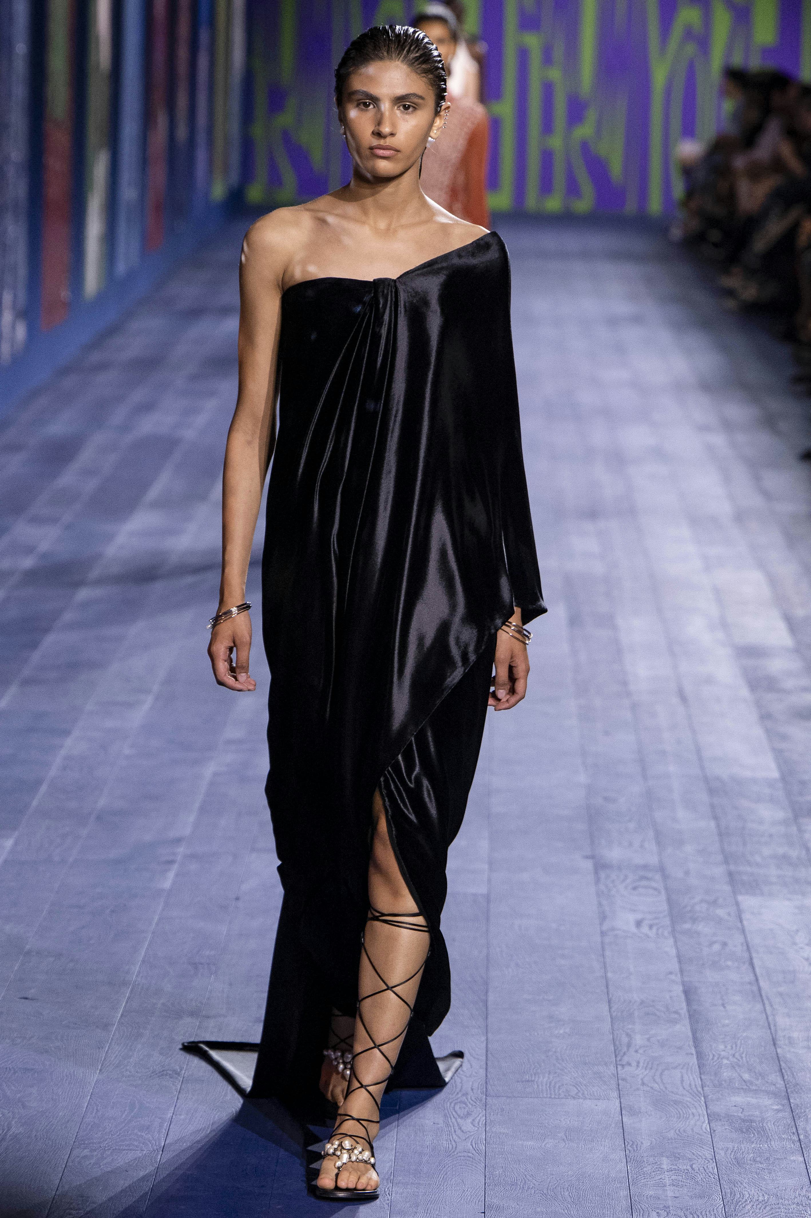 The Best Looks From Couture Week Fall 2024: Runway Photos