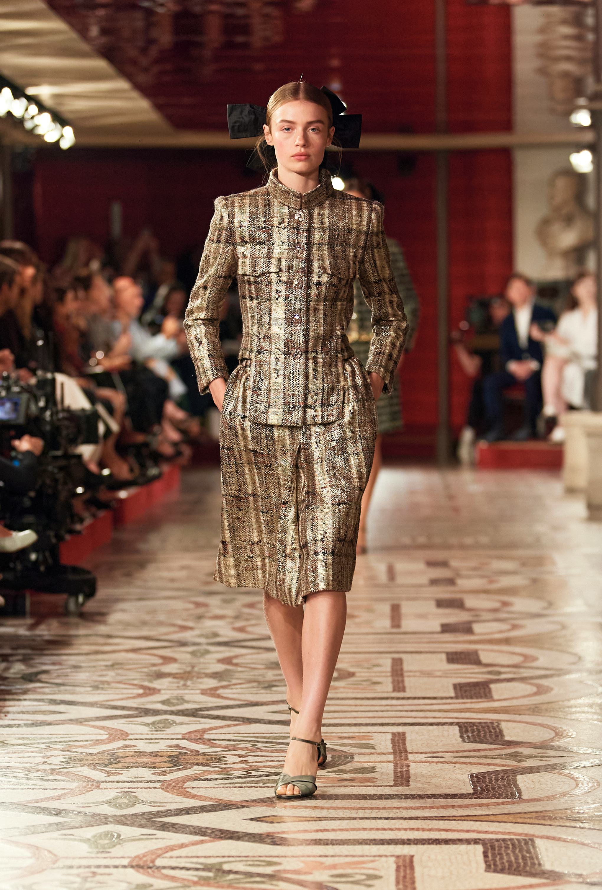 The Best Looks From Couture Week Fall 2024: Runway Photos