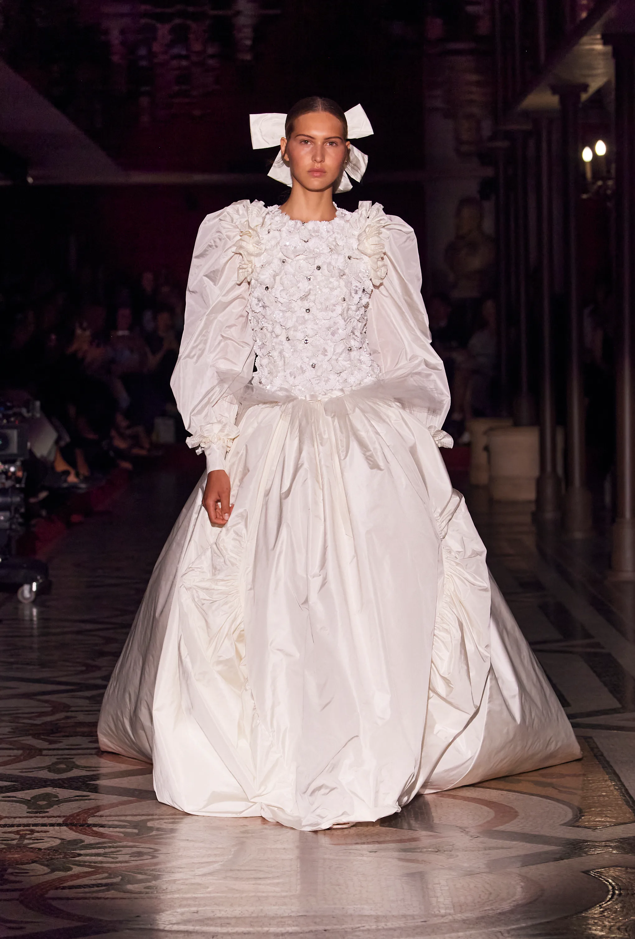Chanel’s Couture Fall 2024 Show Was All About a Night at the Opera