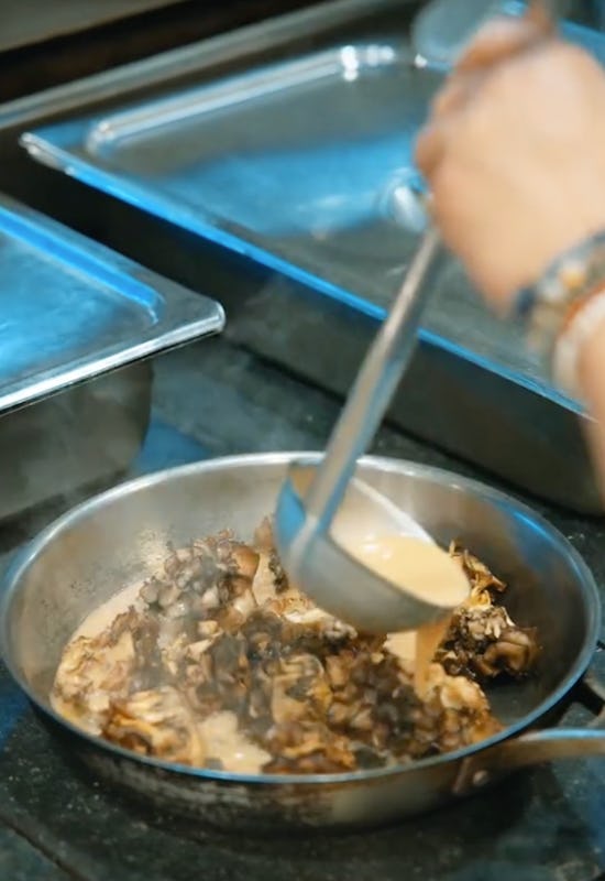 I Went To 'The Bear' Season 3 Foodie Experience In LA & YASSS, Chef