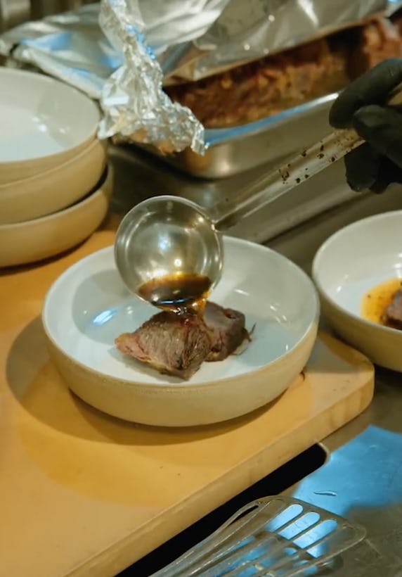 I Went To 'The Bear' Season 3 Foodie Experience In LA & YASSS, Chef