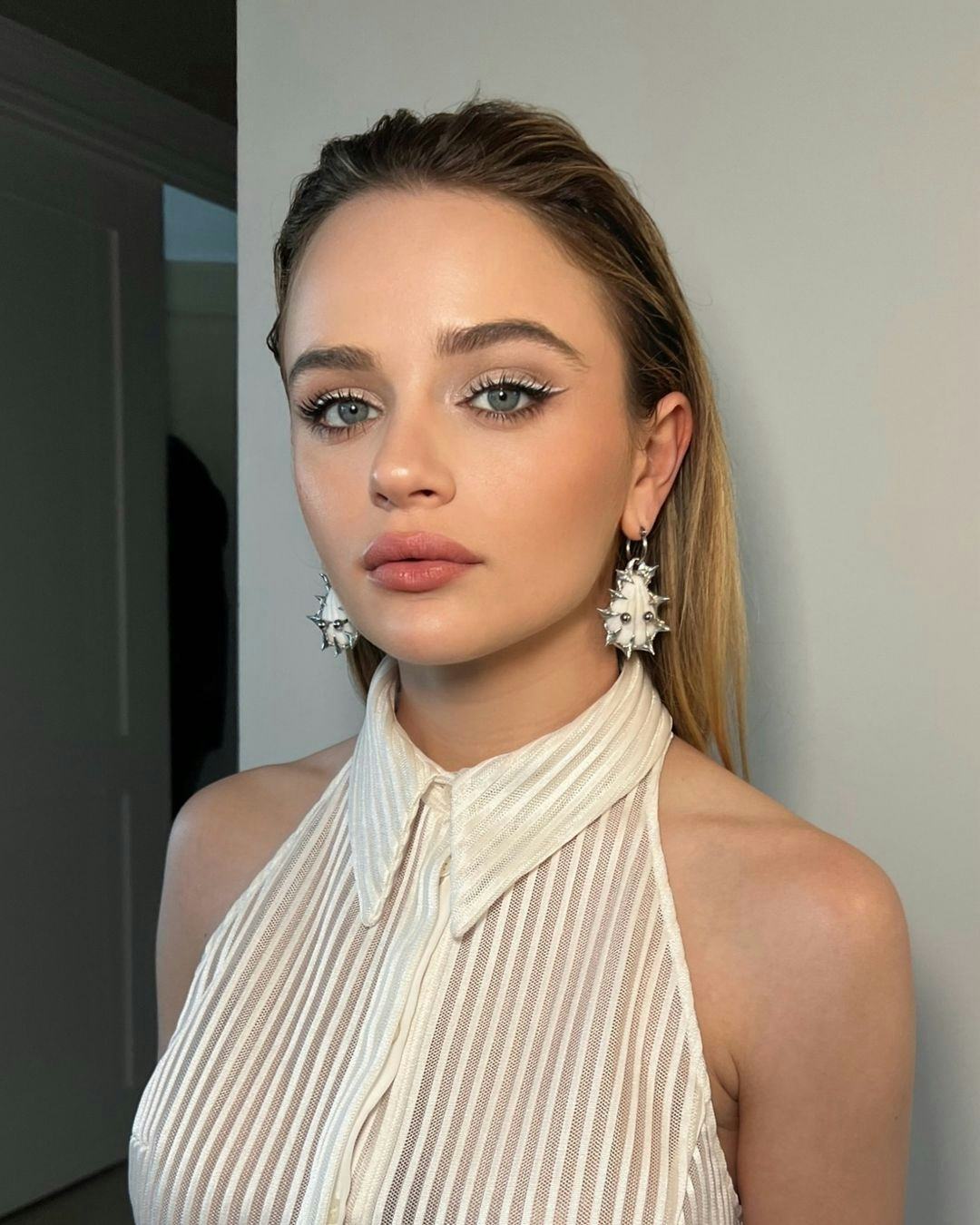 Joey King's Bright White Eyeliner Is 2024's Top Summer Makeup Look
