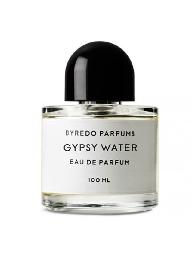 How To Layer Fragrances, According To 8 Beauty It Girls