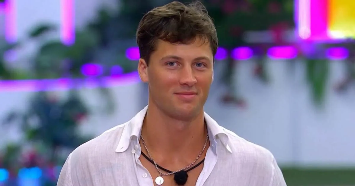 Beabadoobee Responded To Rob Rausch's 'Love Island USA' Shoutouts