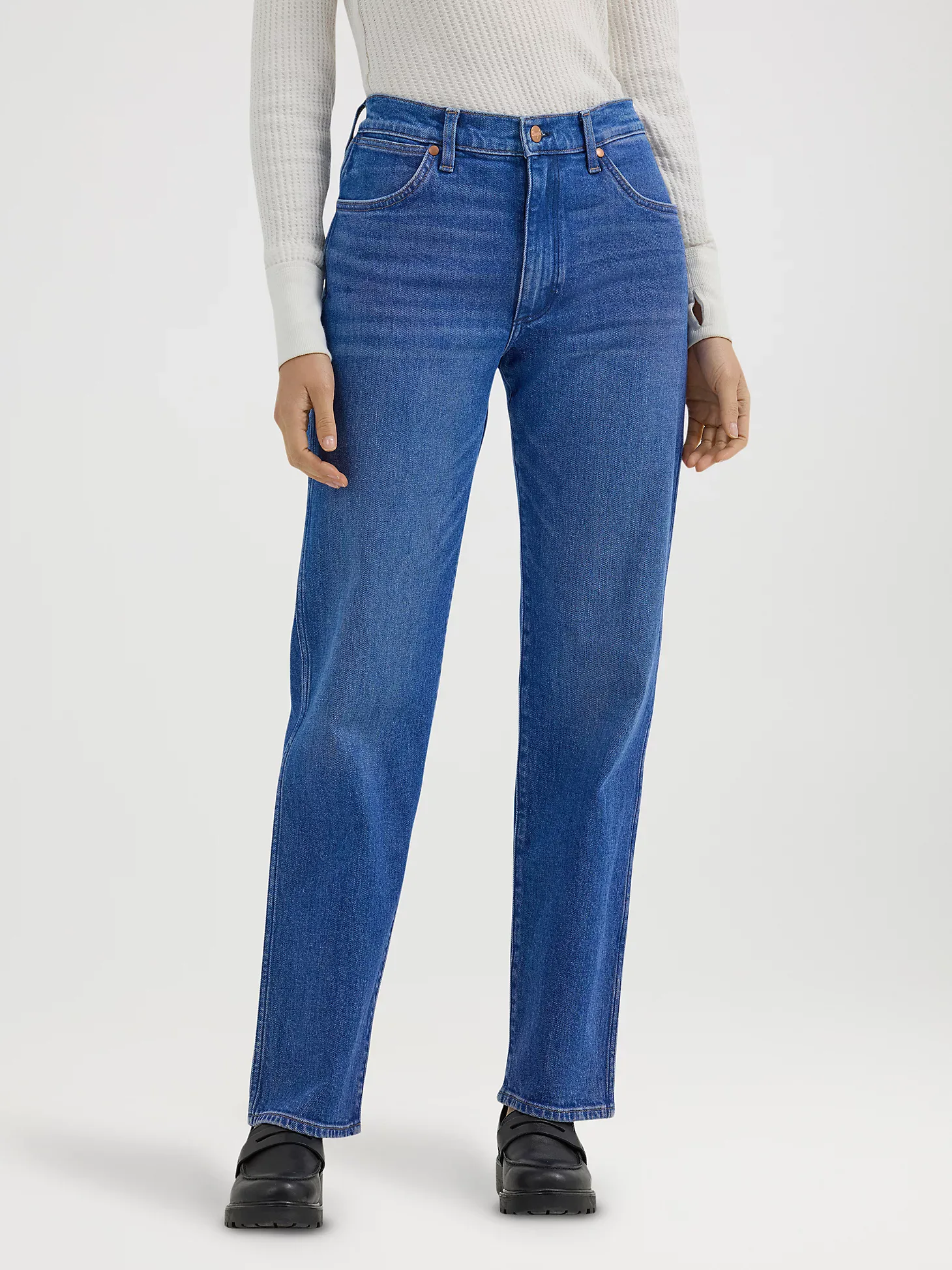 Fall 2024's Biggest Jeans Trends Are All Over The Map