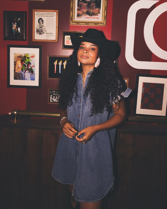 Hot Girls Eating Pizza 10th Anniversary Party