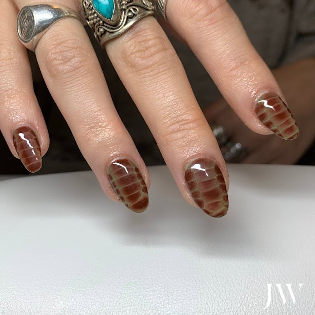 12 Chocolate Brown Nail Art Designs That Ooze Quiet Luxury