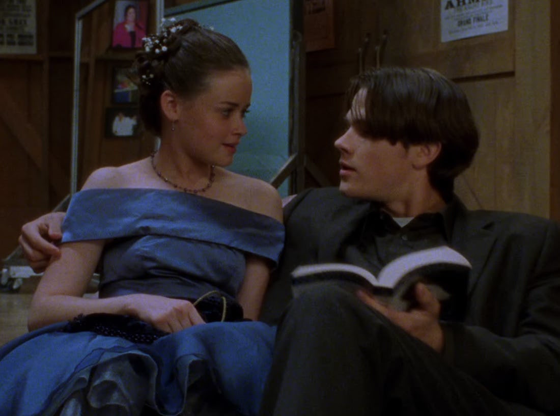 'Gilmore Girls': 10 Times Rory Was Demure, But Not Mindful