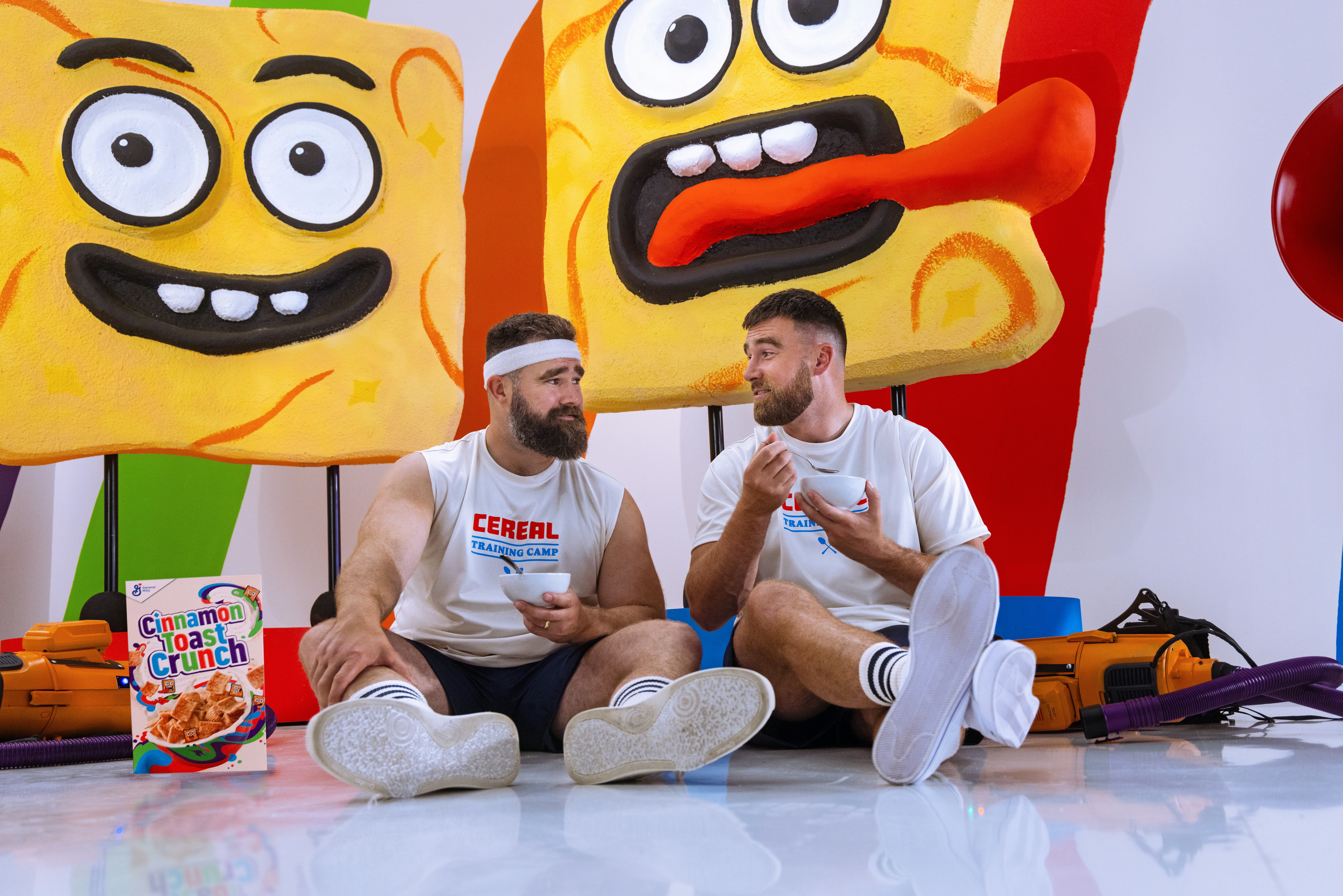 I Tried Travis & Jason's Kelce Mix Breakfast Cereal, A Nostalgic Treat