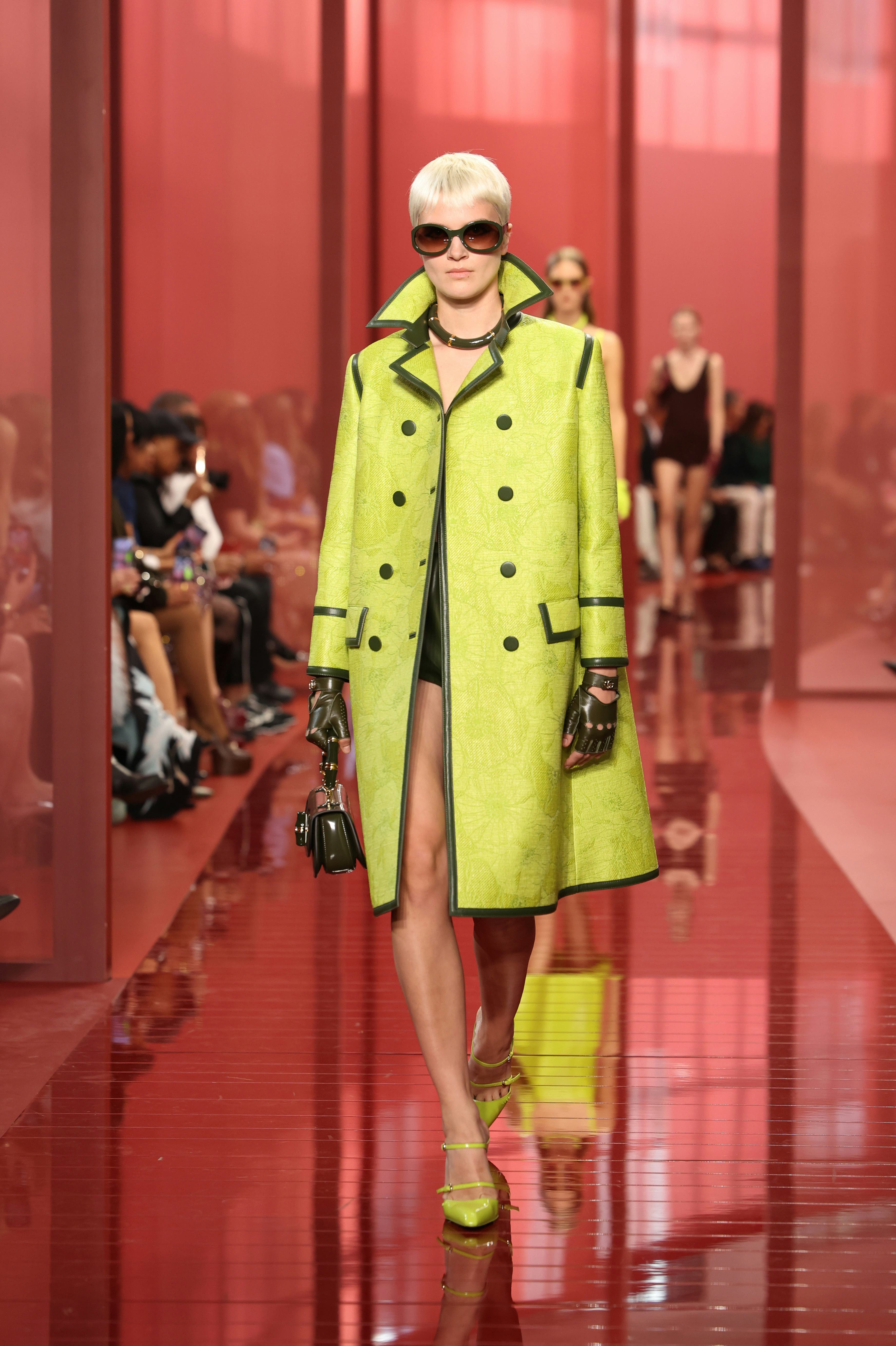 Gucci Takes on the Sharp, Minimal & Seductive ’60s for Spring 2025