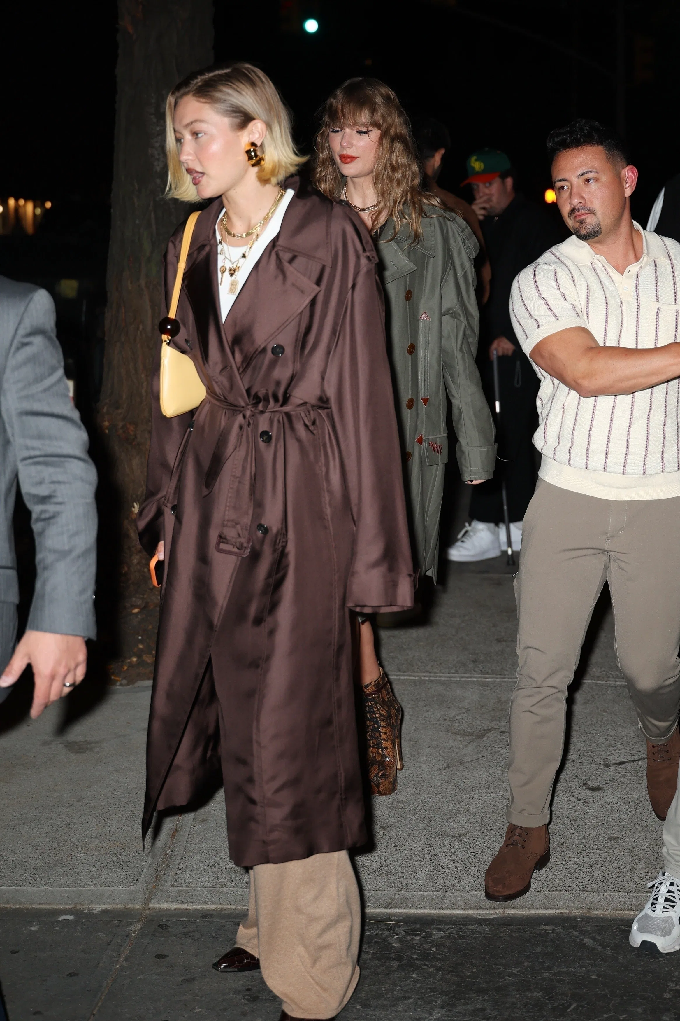 Taylor Swift & Gigi Hadid’s Matching Trench Coats Took Their Friendship ...
