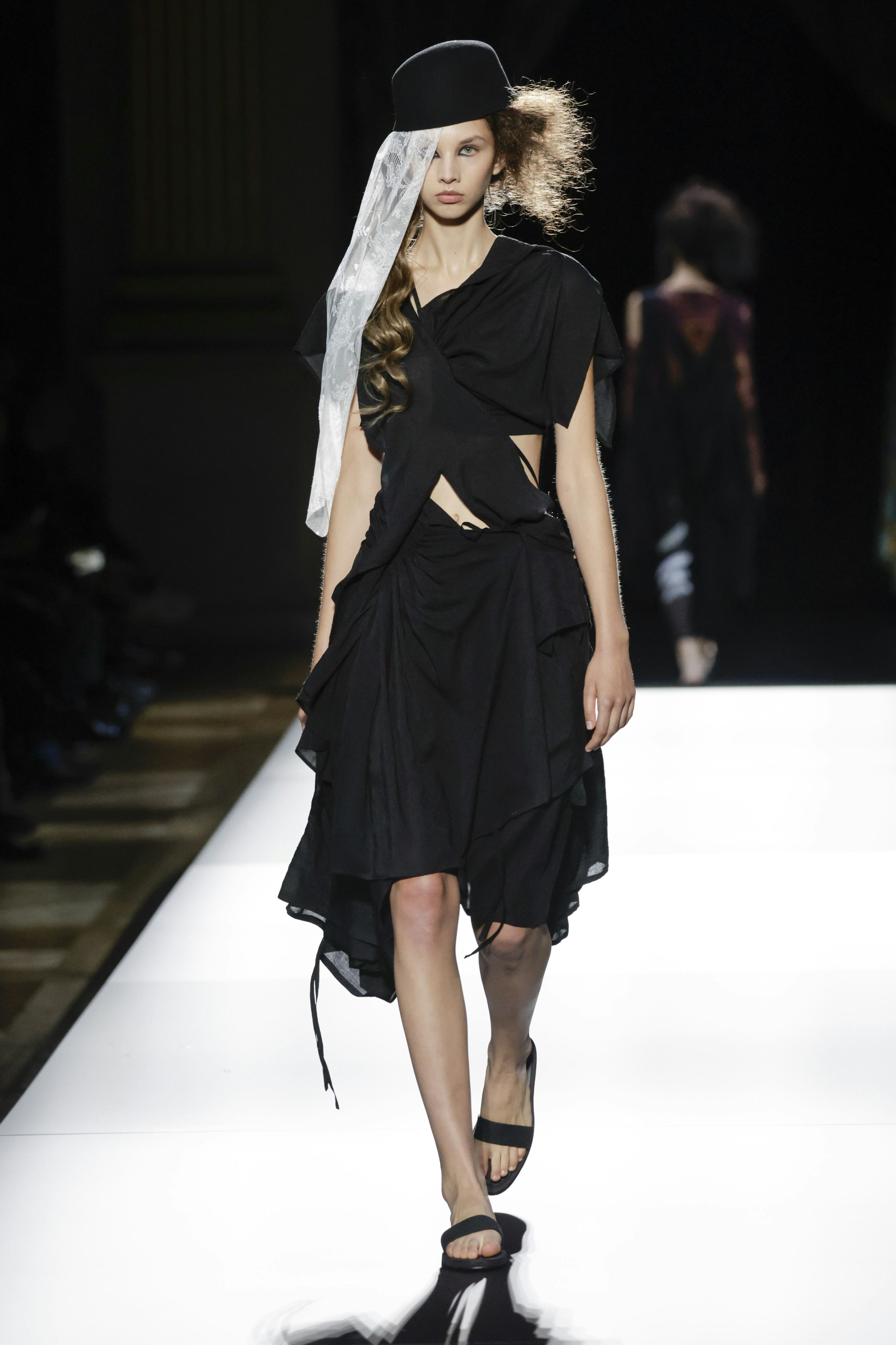 The Best Looks of Paris Fashion Week Spring 2025