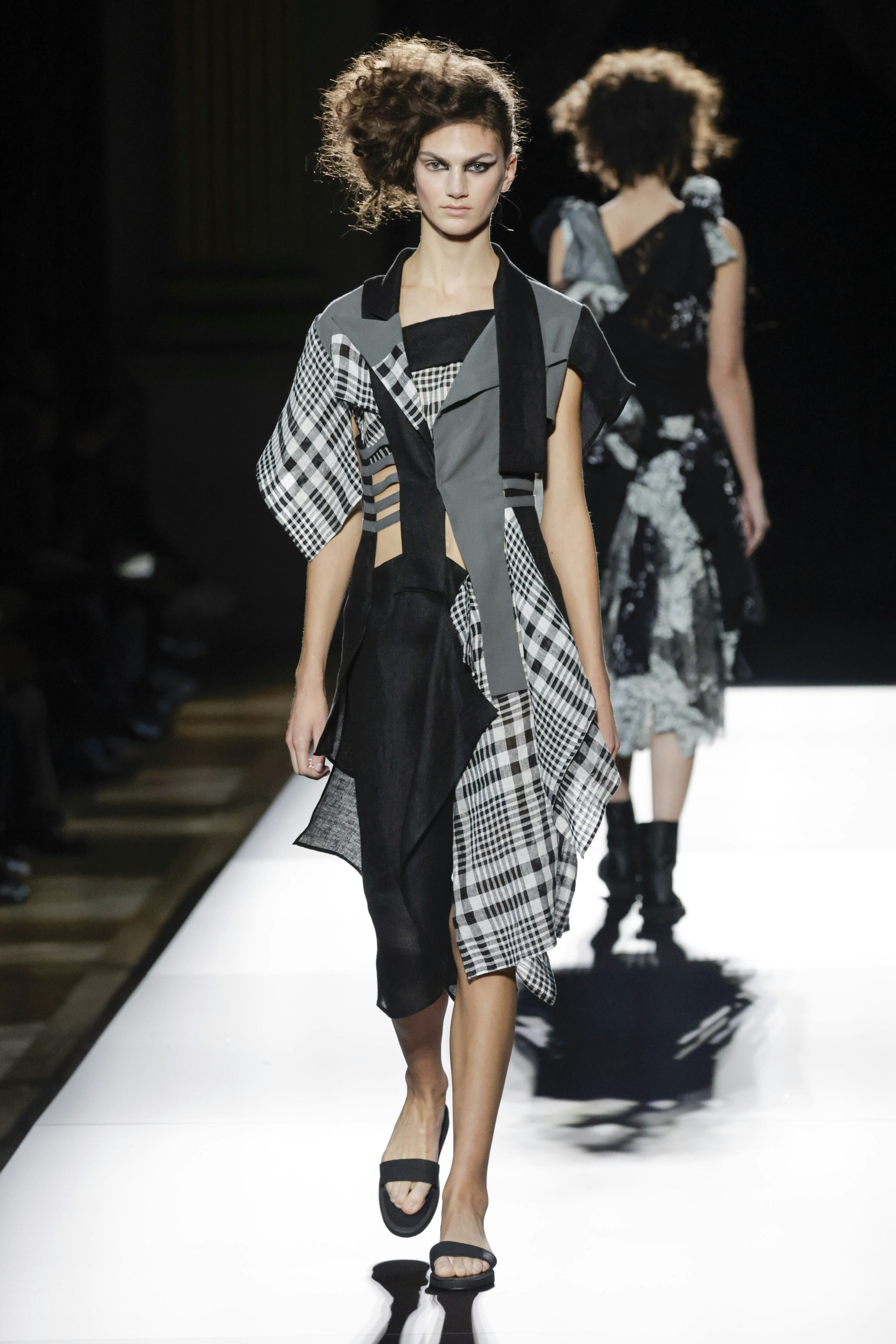 The Best Looks of Paris Fashion Week Spring 2025