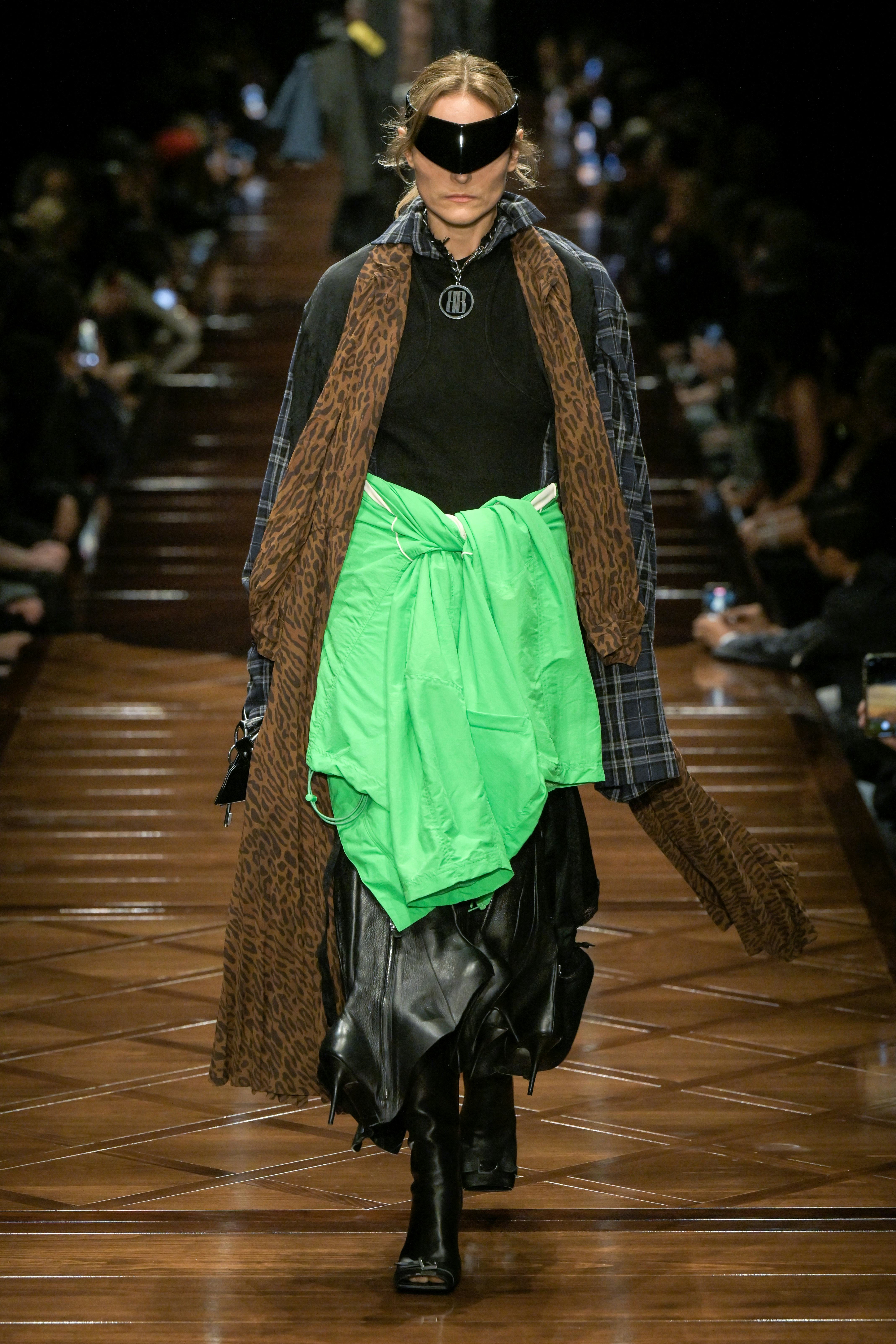 The Best Looks of Paris Fashion Week Spring 2025