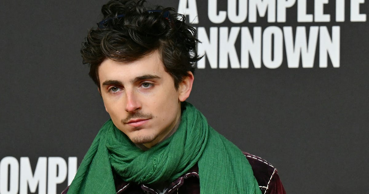 Timothée Chalamet Brings Back a Forgotten 2000s Jeans Brand on the Red ... Timothée Chalamet Brings Back a Forgotten 2000s Jeans Brand on the Red ...