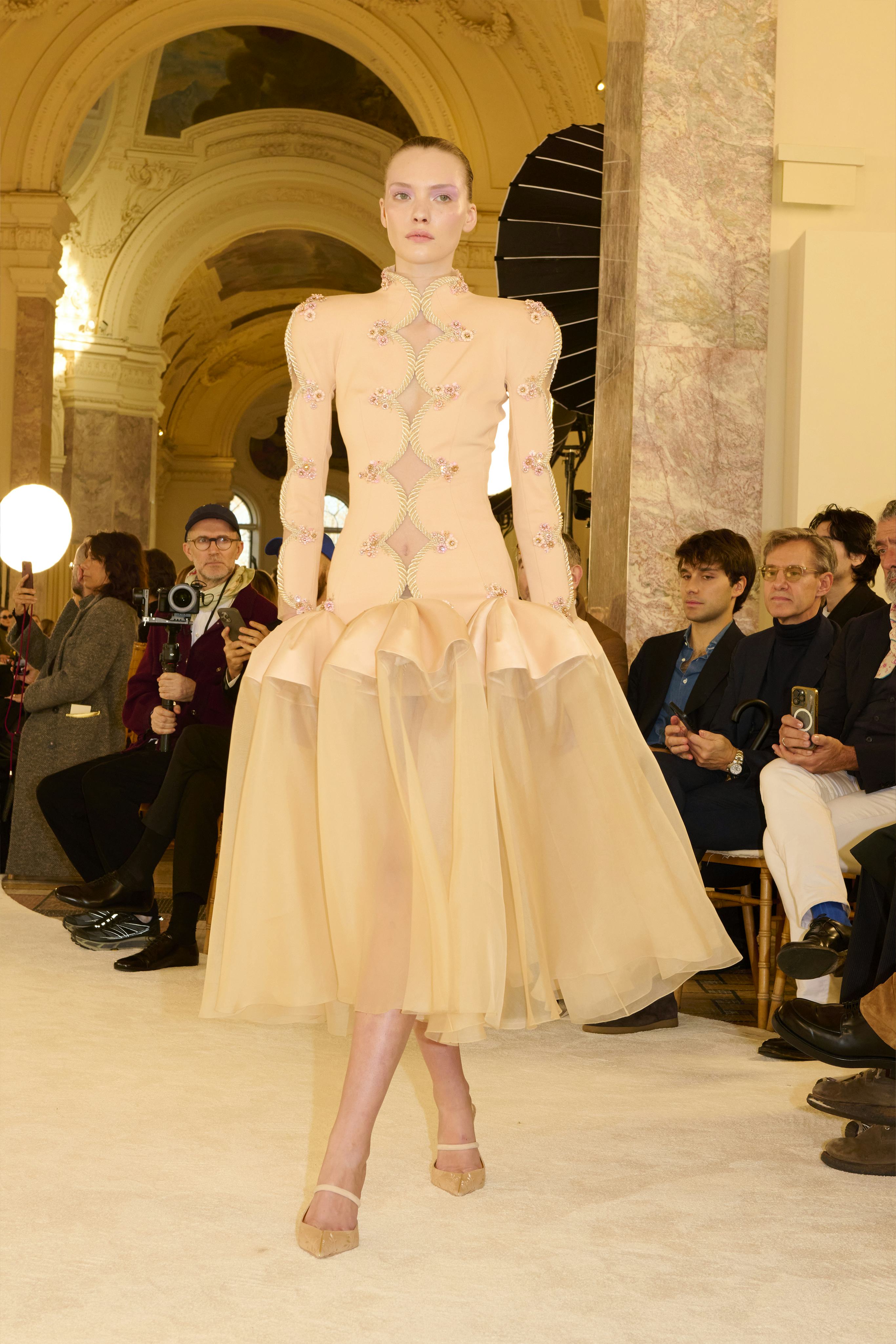 At Schiaparelli Couture, Old-World Glamour Meets a New-World Vision