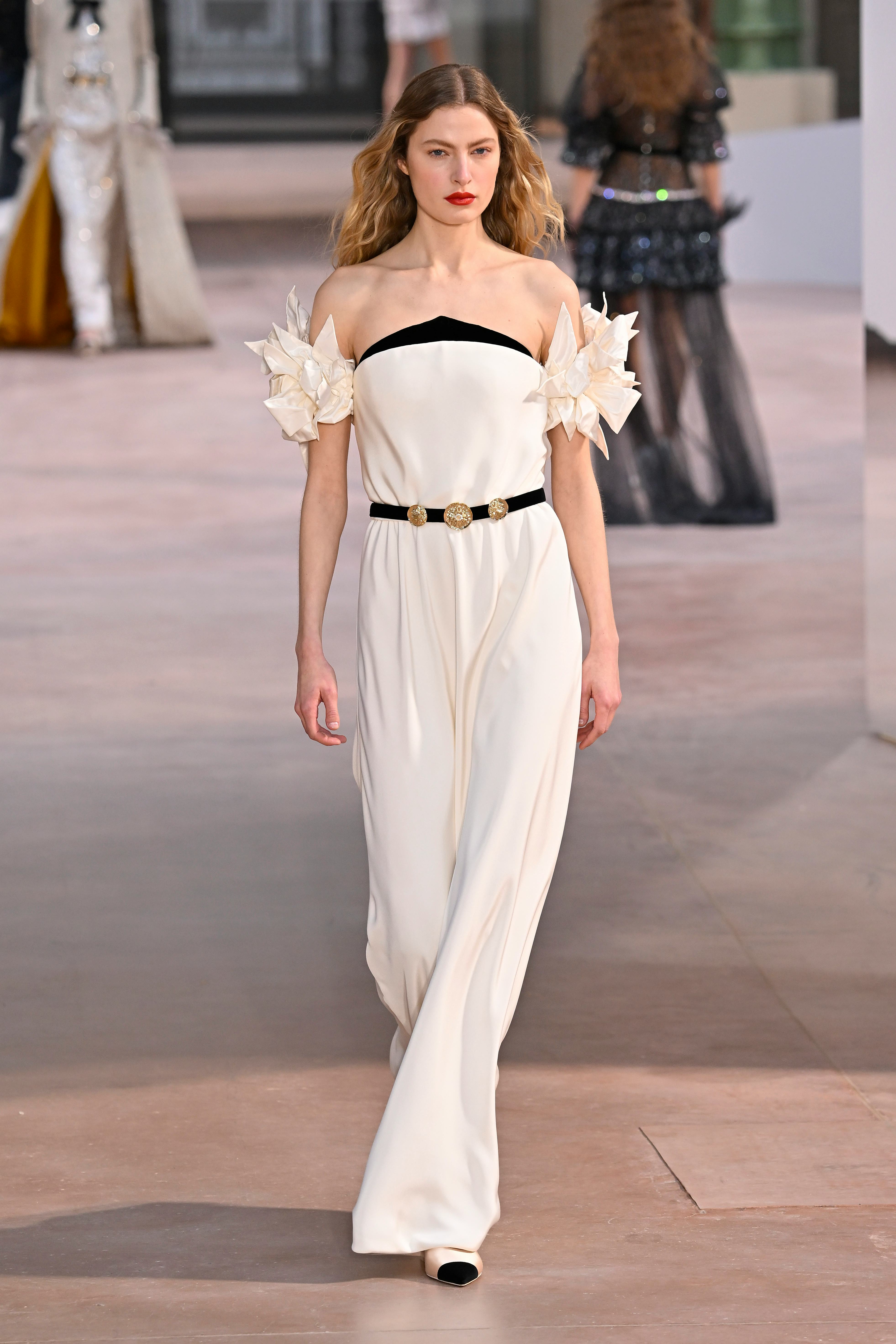 Chanel Couture Returns to Coco’s Chic Roots for Spring 2025