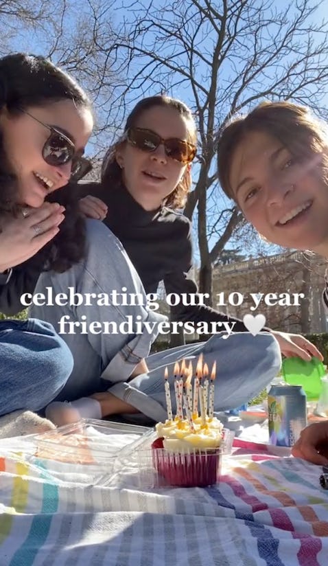 You Should Be Celebrating Your “Friendiversary,” Experts Say