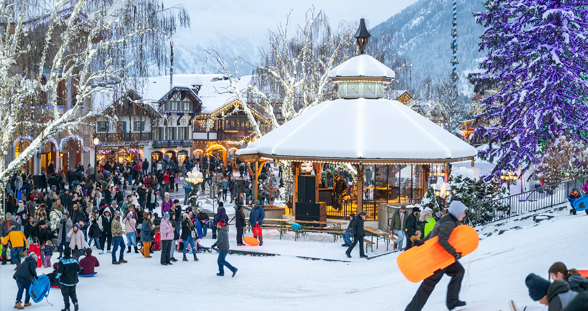 TZR Readers' Choice Awards: The Best Christmas Towns In The U.S.
