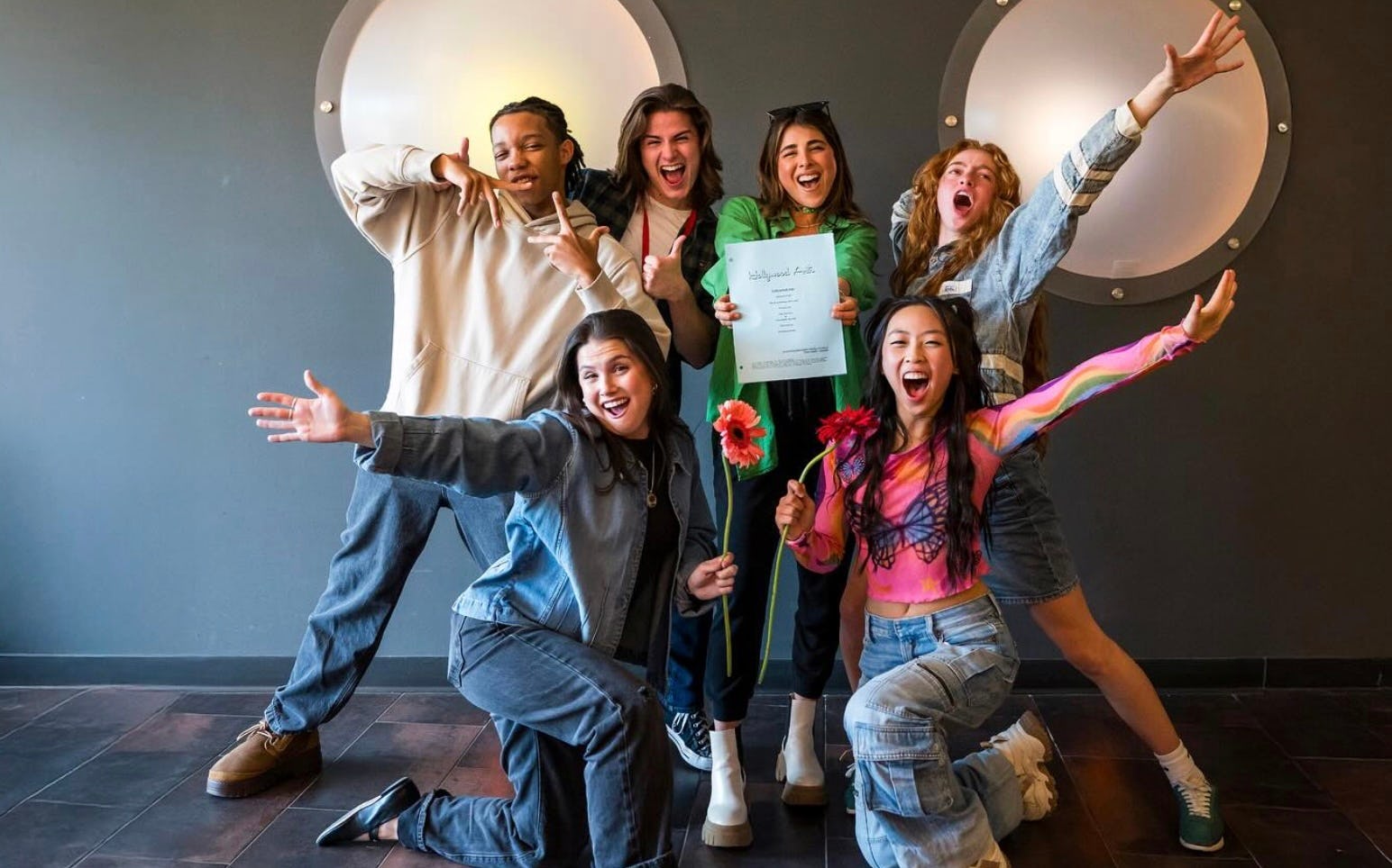 ‘Victorious’ Spinoff ‘Hollywood Arts': Release Date, Cast, Trailer