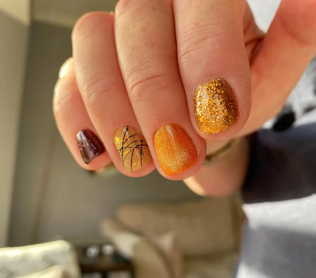 16 Orange Cat-Eye Nail Ideas With Taylor Swift 'Showgirl' Energy