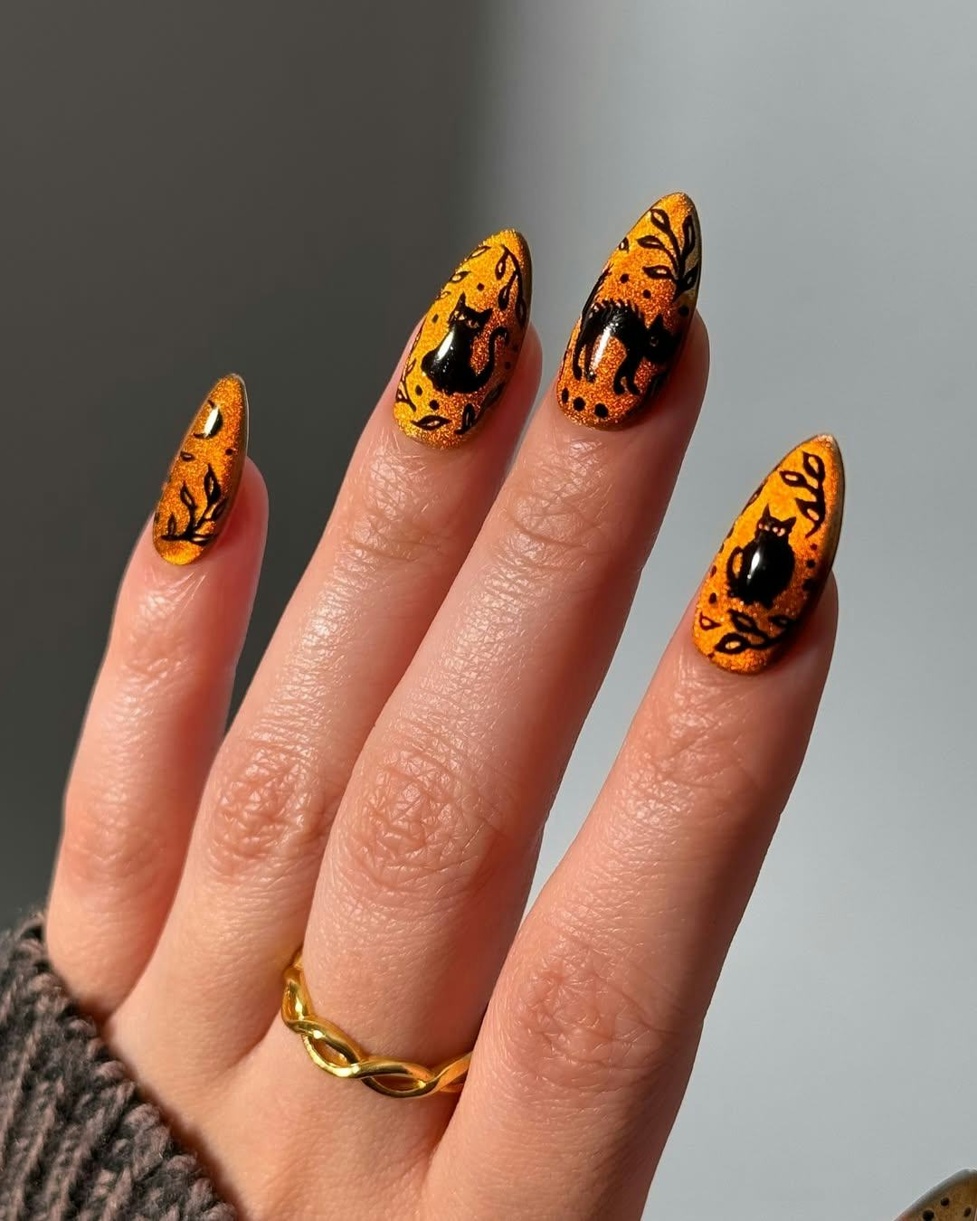 16 Orange Cat-Eye Nail Ideas With Taylor Swift 'Showgirl' Energy