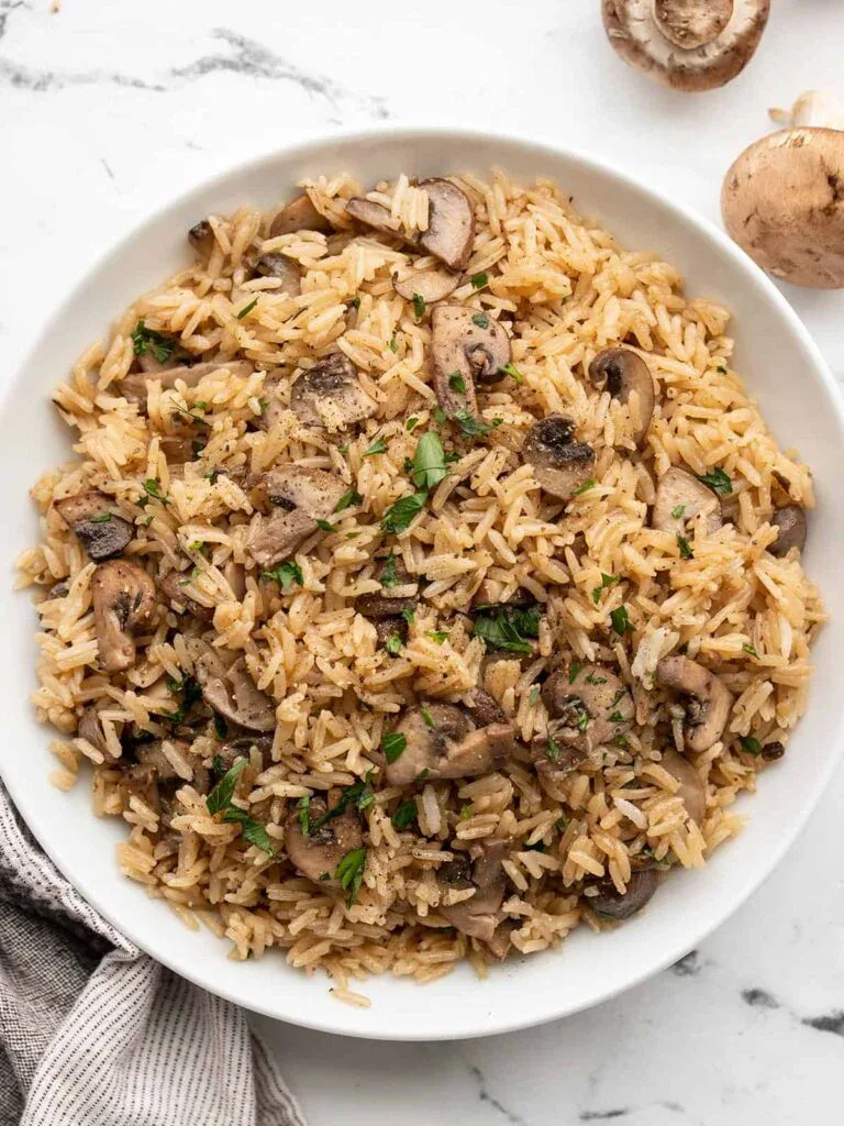 17 Simple Rice Recipes For Dinner That Are Easy & Inexpensive