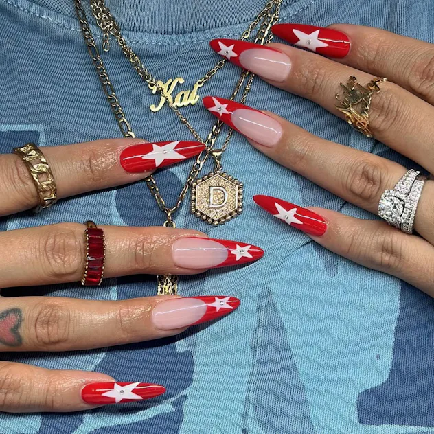 15 Star Nail Designs That'll Make Your Fingertips Shine