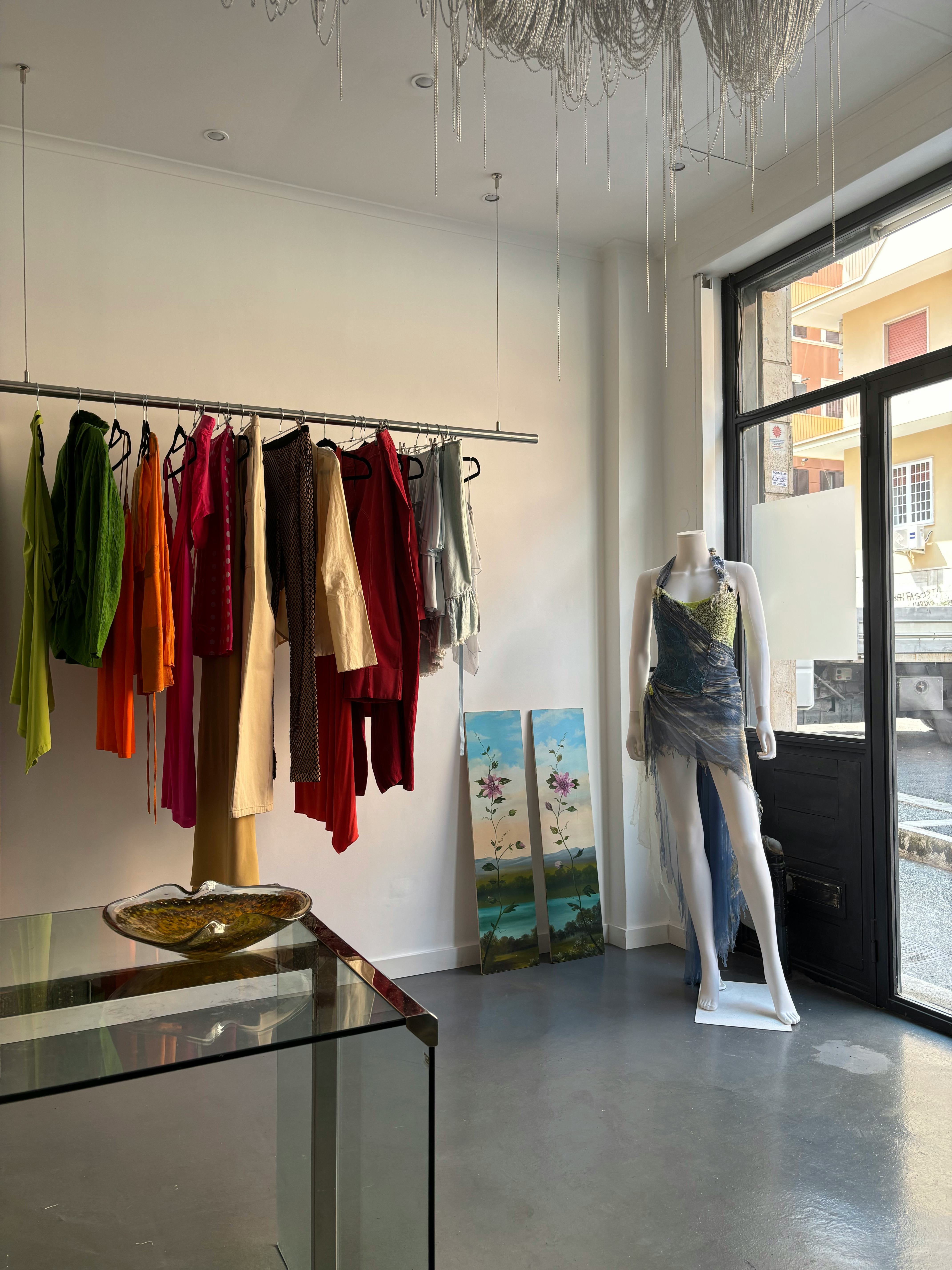 6 Vintage Collectors Reveal Their Sourcing Secrets