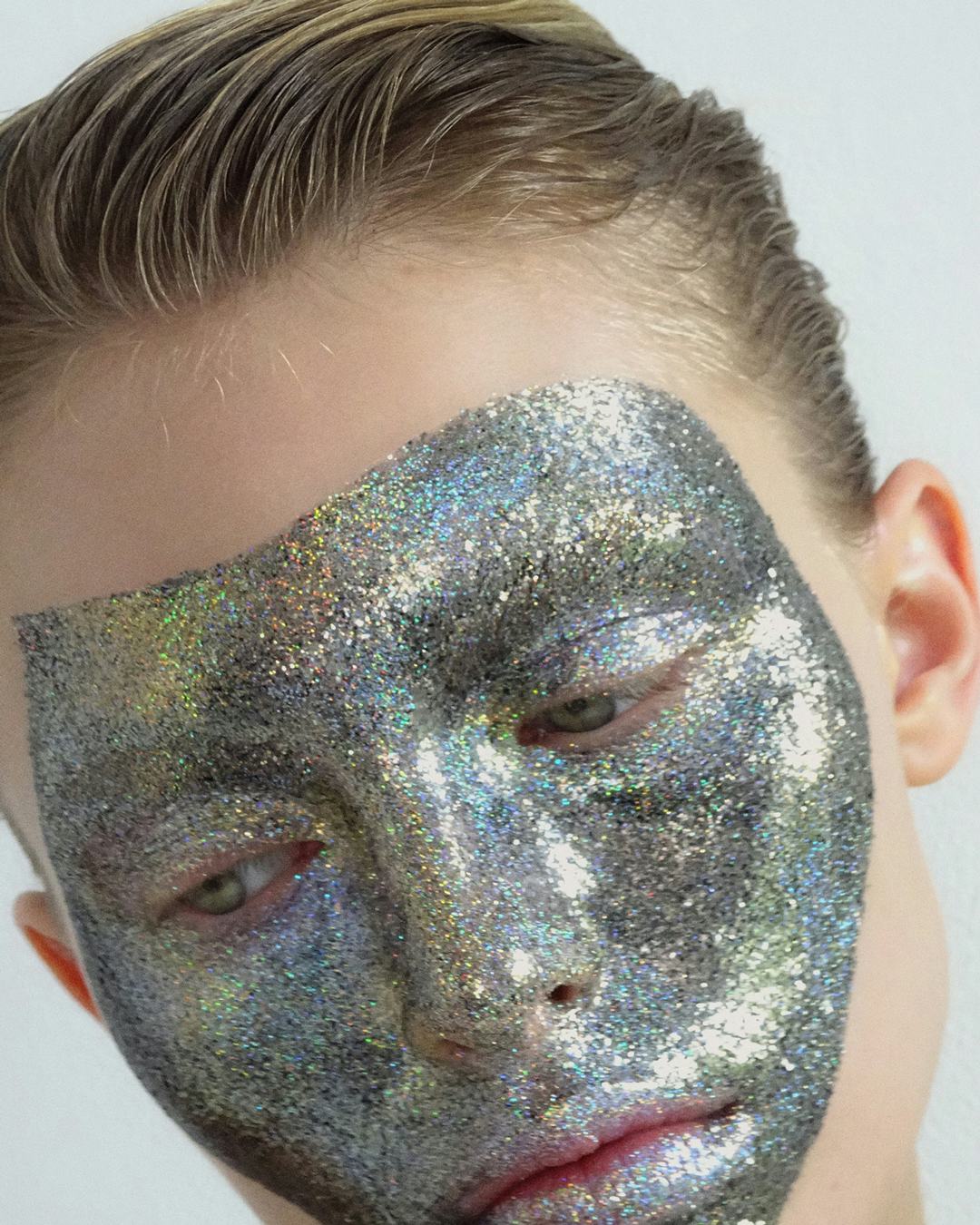 The 6 Best Red Light Therapy Masks Under $300