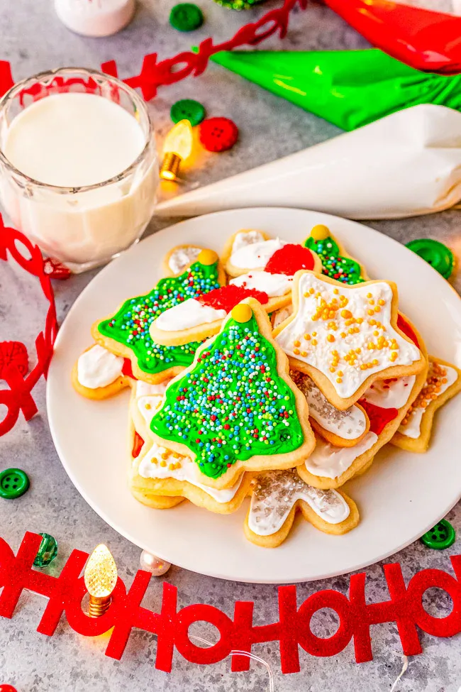 13 Easy, Cheap Christmas Baking Recipes Loaded With Holiday Magic