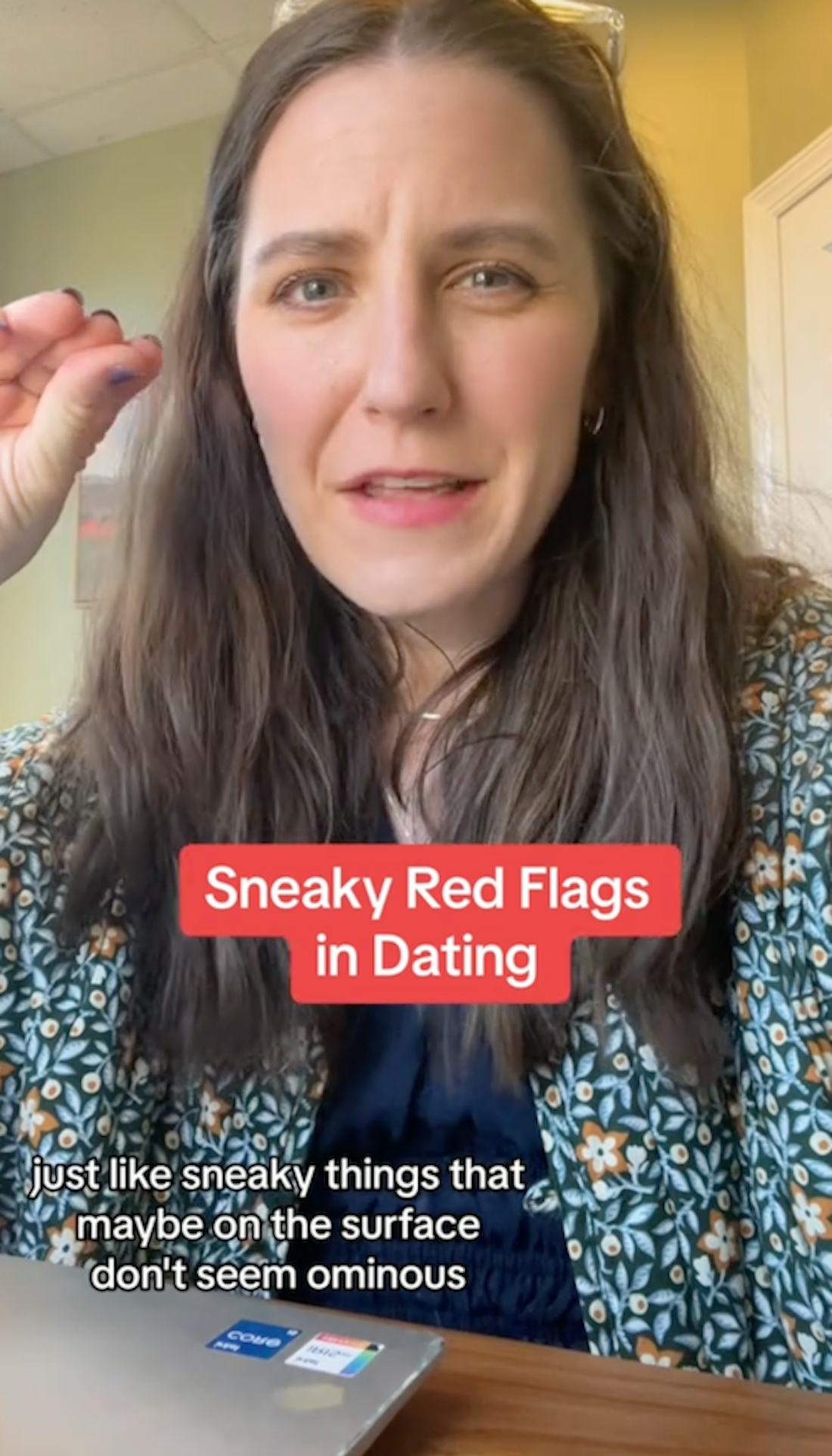 What Are Pink Flags? Experts Say You Should Look Out For Them