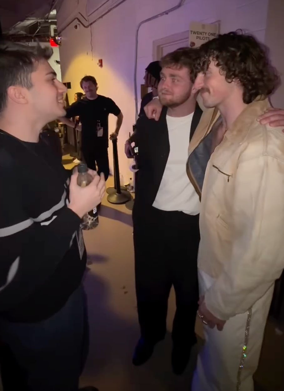 Alex Warren On Joe Jonas, Hype House, Benson Boone, & New Music