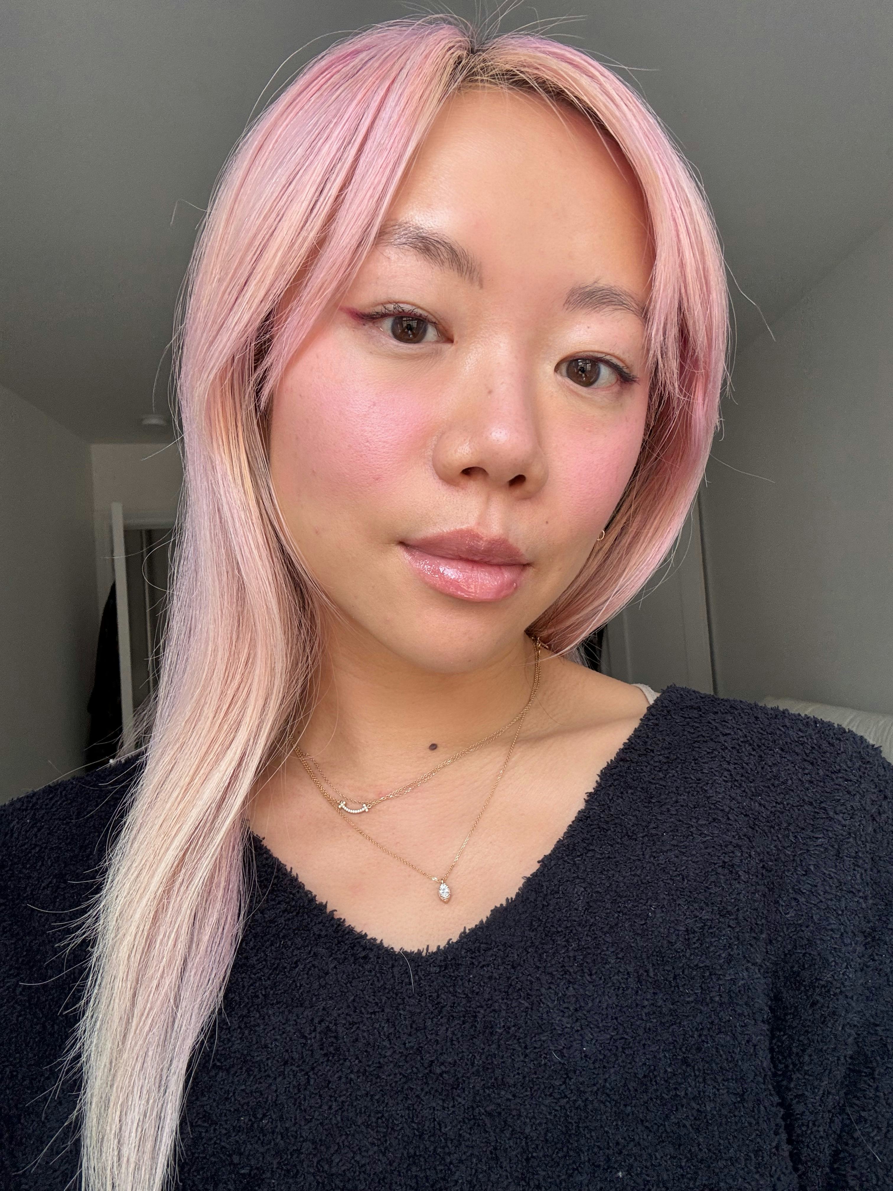 Saie’s SuperSuede Baked Powder Blush Delivers A Stunning Flush