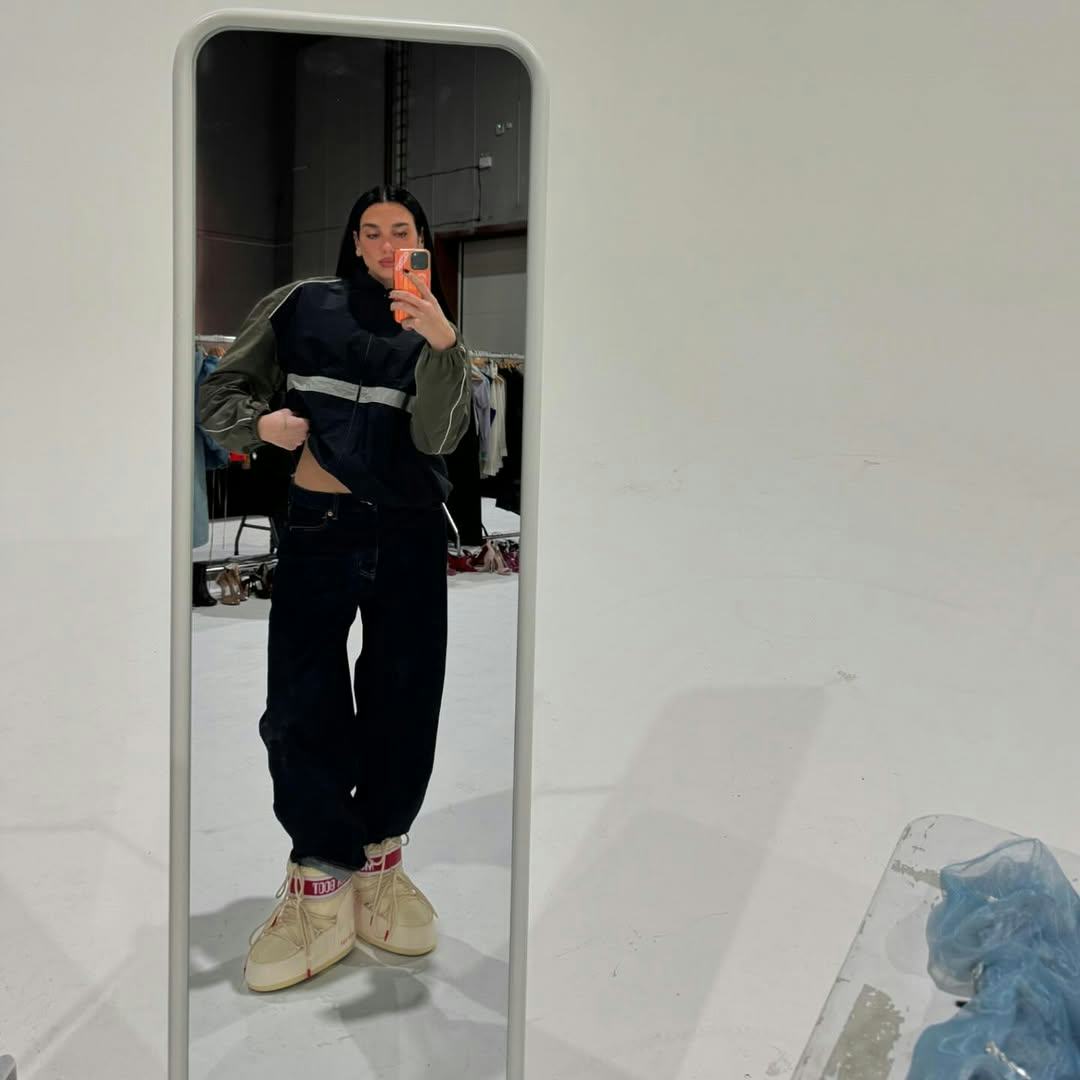 Dua Lipa Wore Moon Boots, The Retro Fave, Again On Instagram