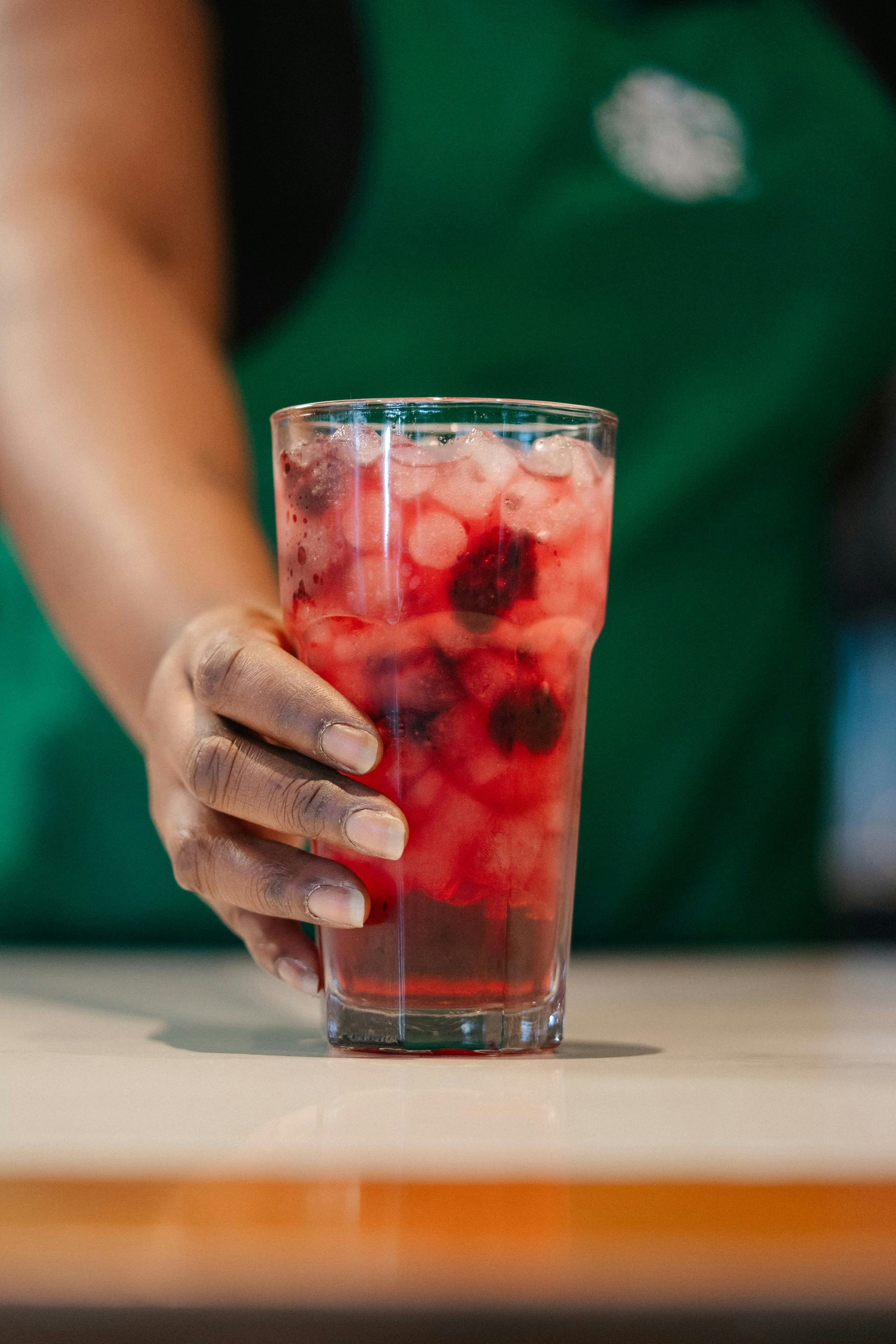I Tried Starbucks' Blackberry Sage Refreshers & Midnight Drink