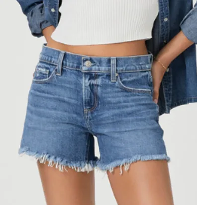 Dua Lipa’s Western-Inspired Look Gave Major Bella Hadid Energy