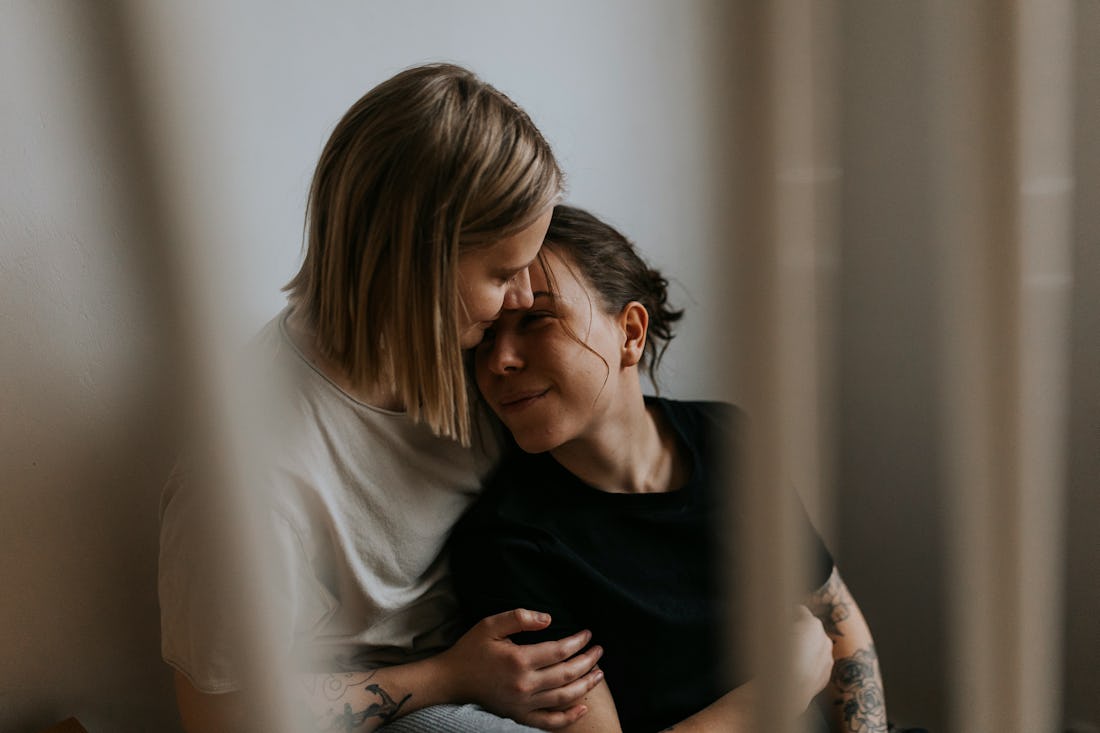 176 Corny Jokes Full Of Puns, Word Play, & Funny Riddles