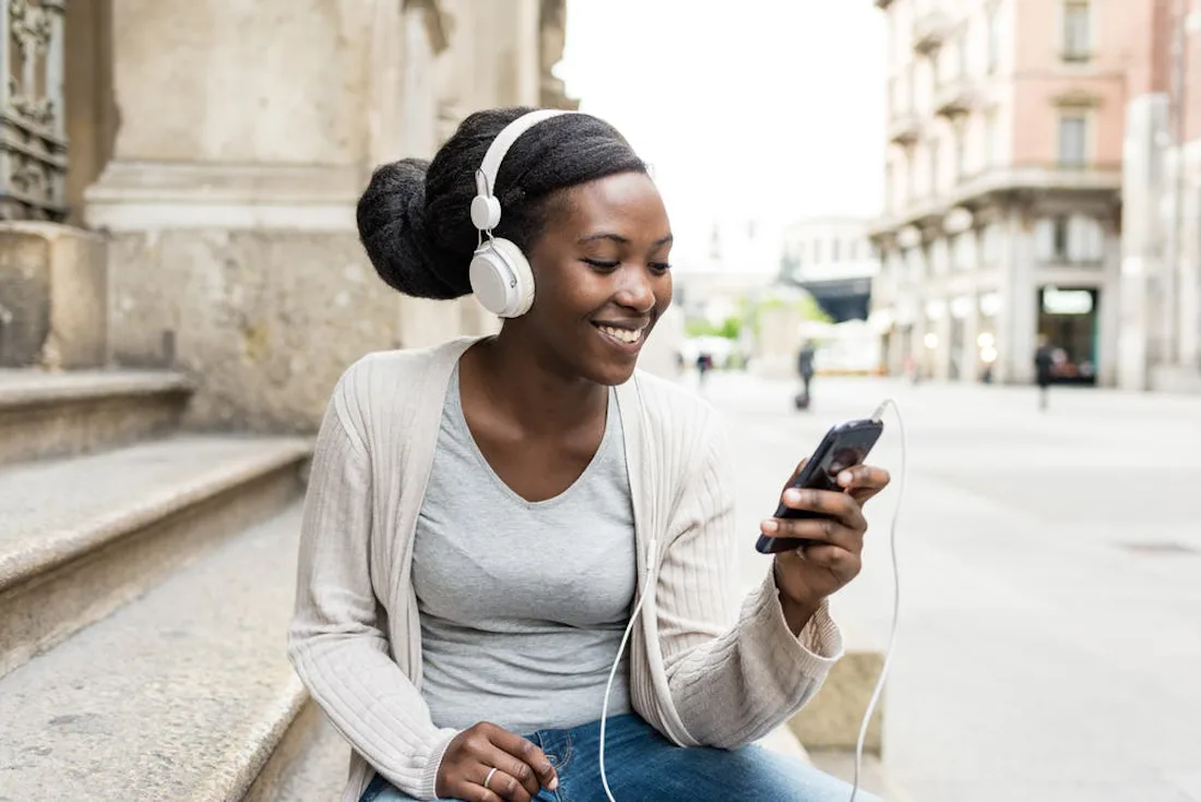 67 Good Opening Lines To Use On Dating Apps