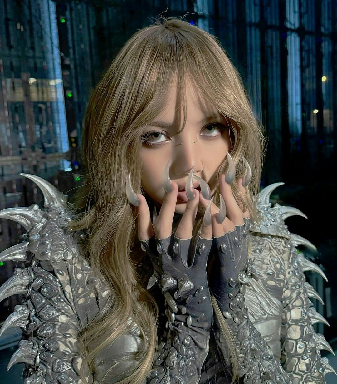 Lisa's "Soft Mink Blonde" Hair Color Is The Sweetest Spring Shade