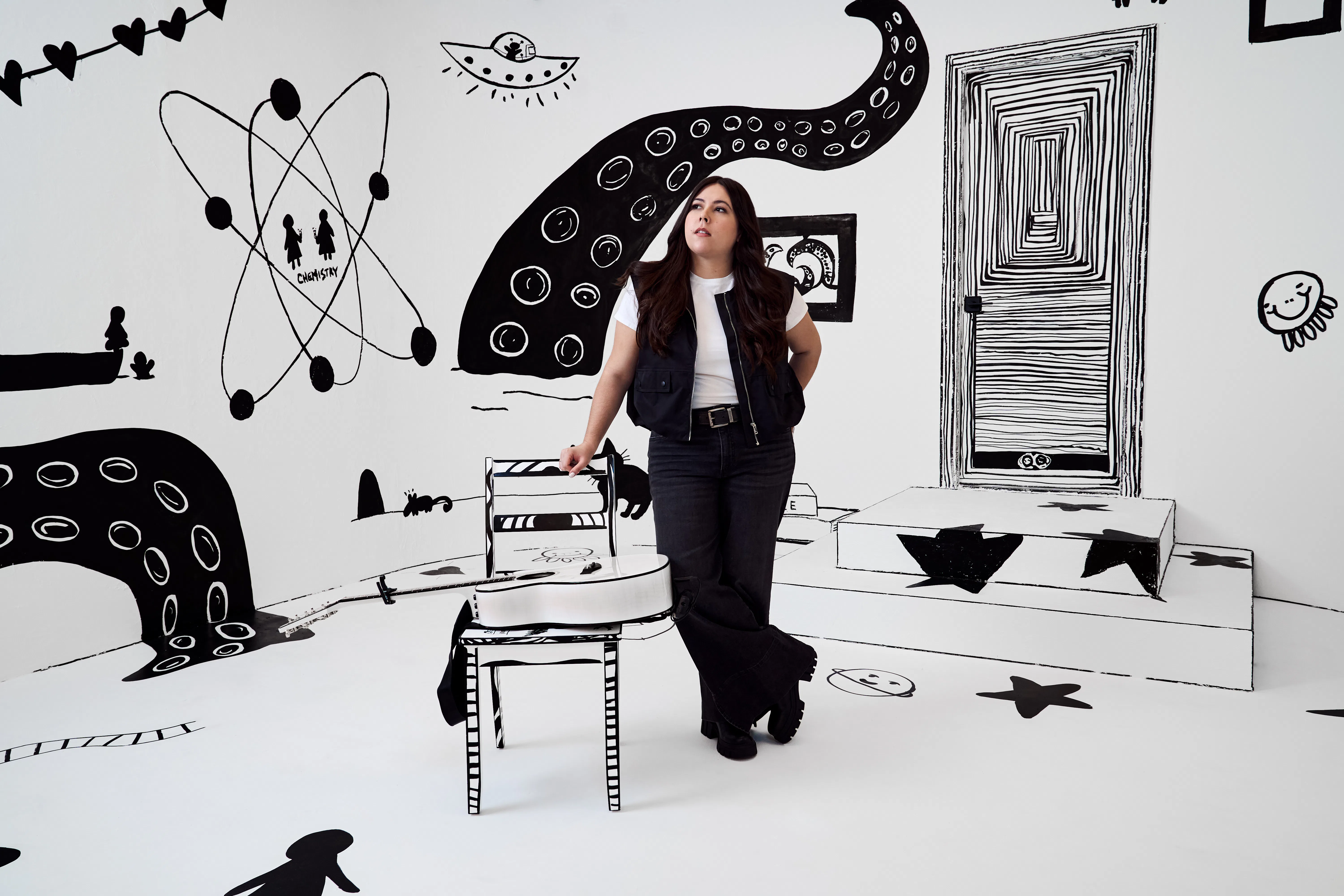 Gigi Perez On ‘At The Beach, In Every Life’ & Her Musical Influences