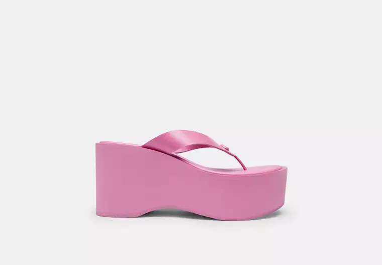 These Y2K Sandal Trends Are Taking Over For Summer